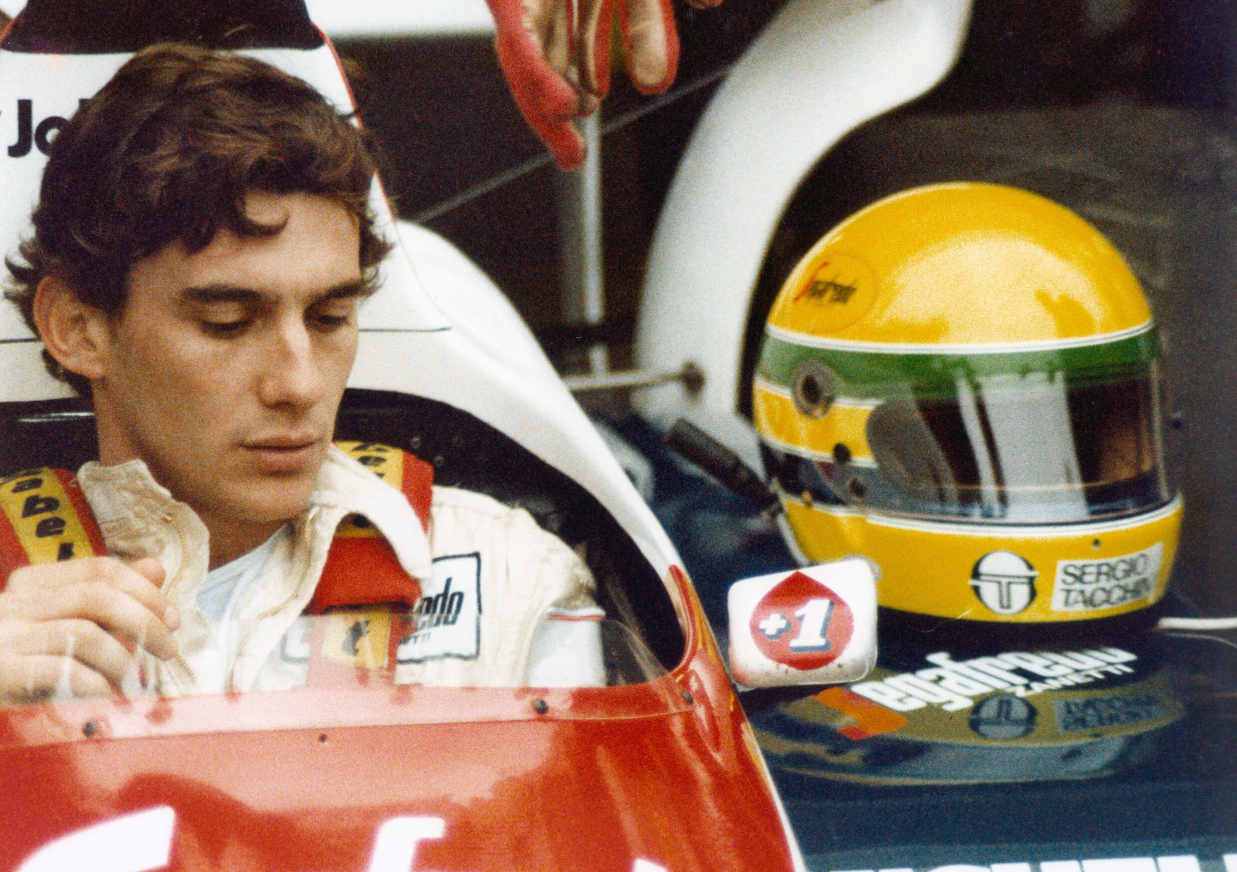 Ayrton Senna leeft ook 25 jaar na zijn fatale crash voort op Imola | De ...