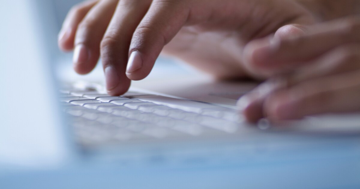 "Elk e-mailtje verstoort de werkdag bijna een half uur" | De Morgen