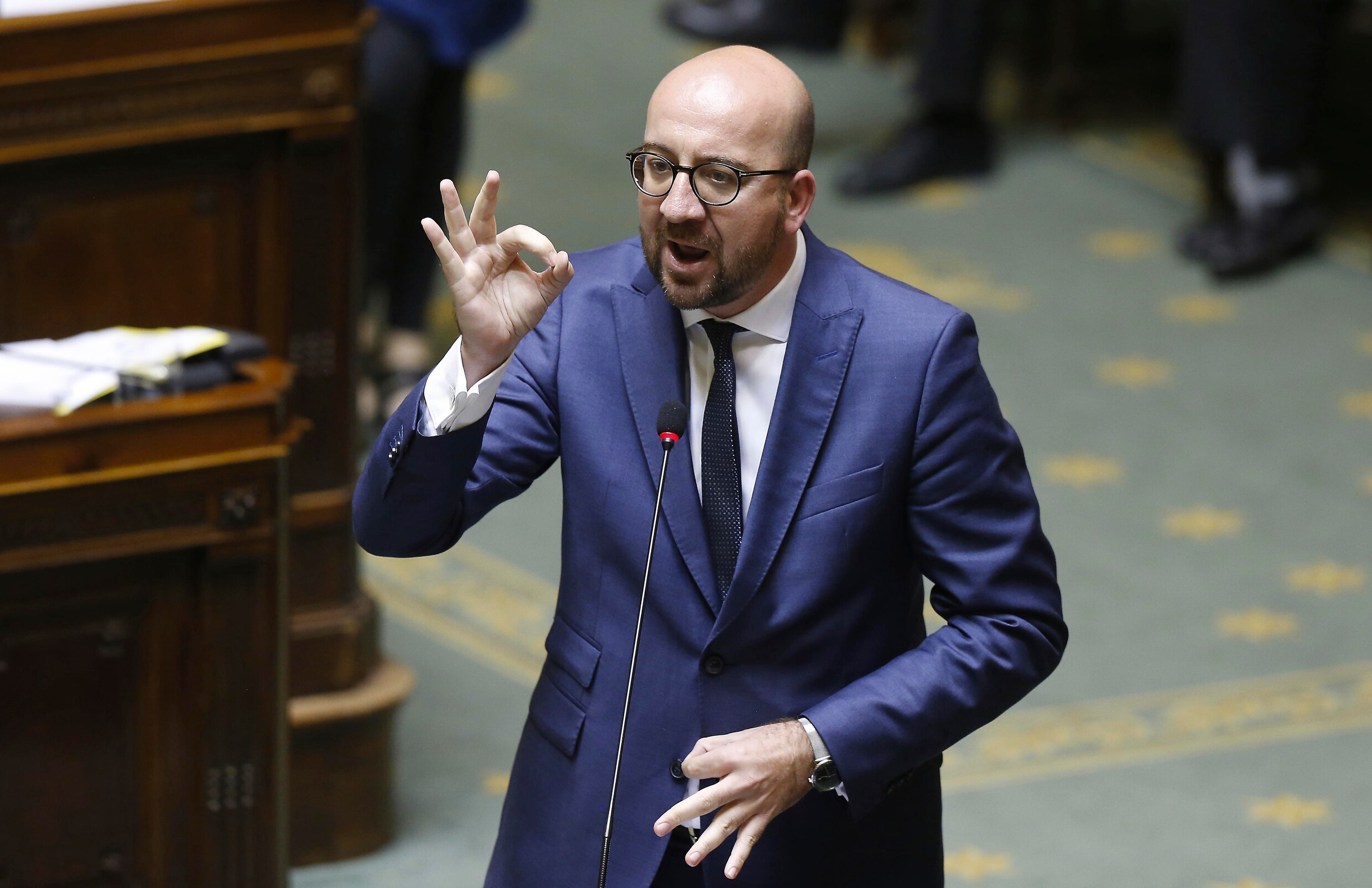 Michel en De Wever: "Federale regering blijft met vier" | De Morgen