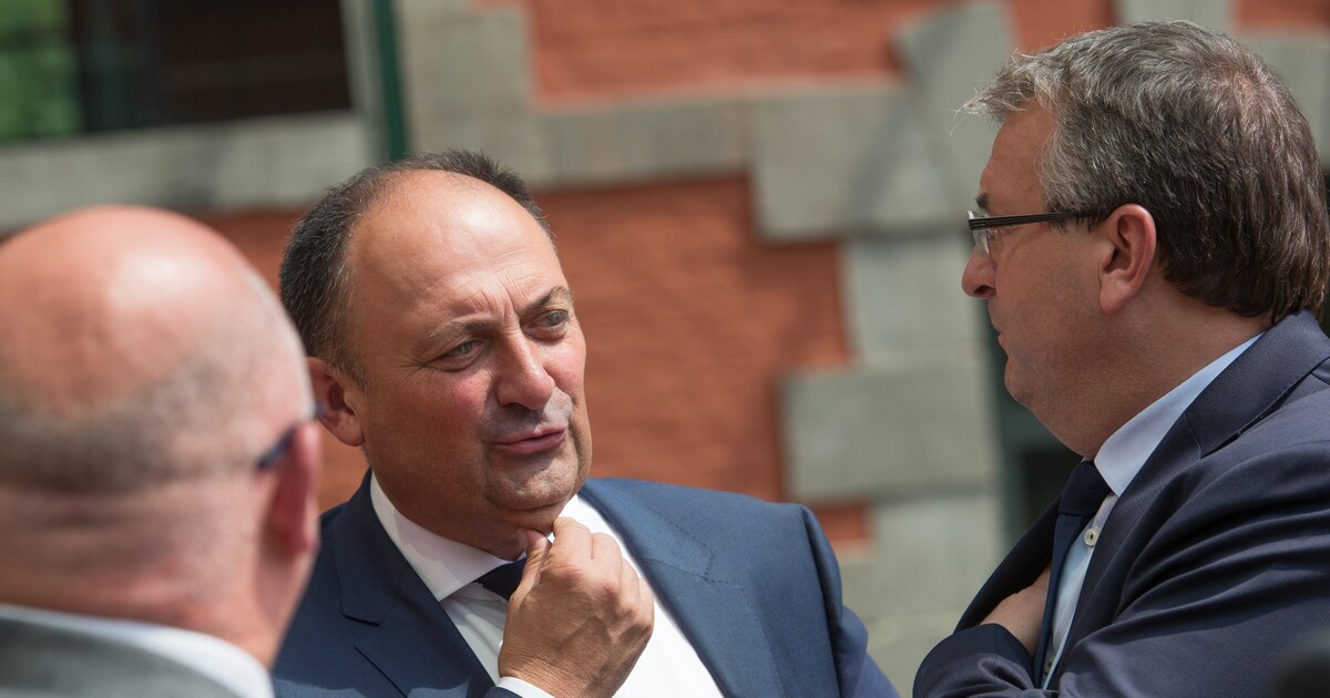 Waals parlement hanteert strak schema voor installatie regering-Borsus ...