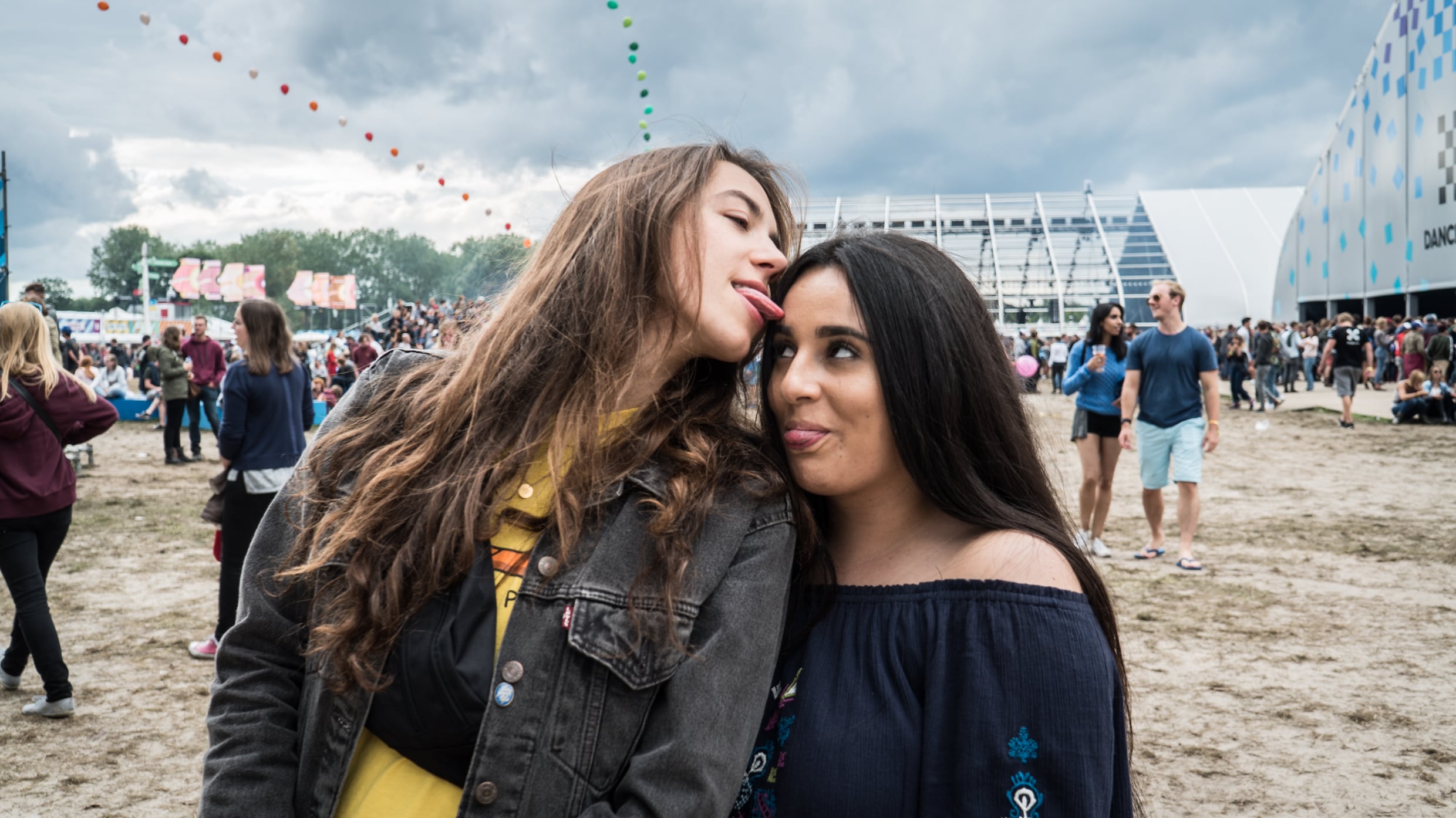 Deze twee hebben de leukste studentenjob ter wereld (maar die brengt ...