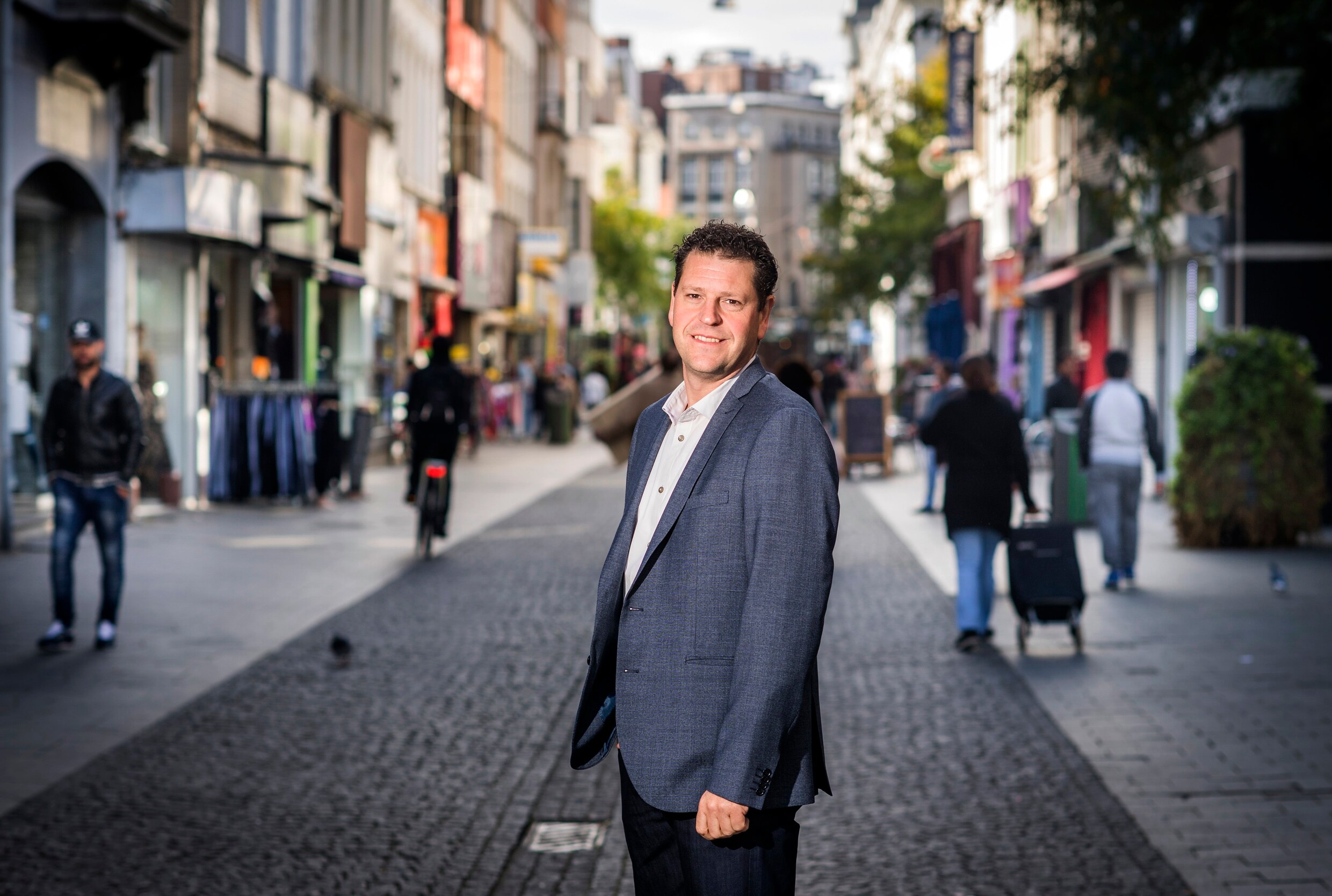 Tom Meeuws (sp.a) wil werklozen omscholen tot bouwvakkers voor ...