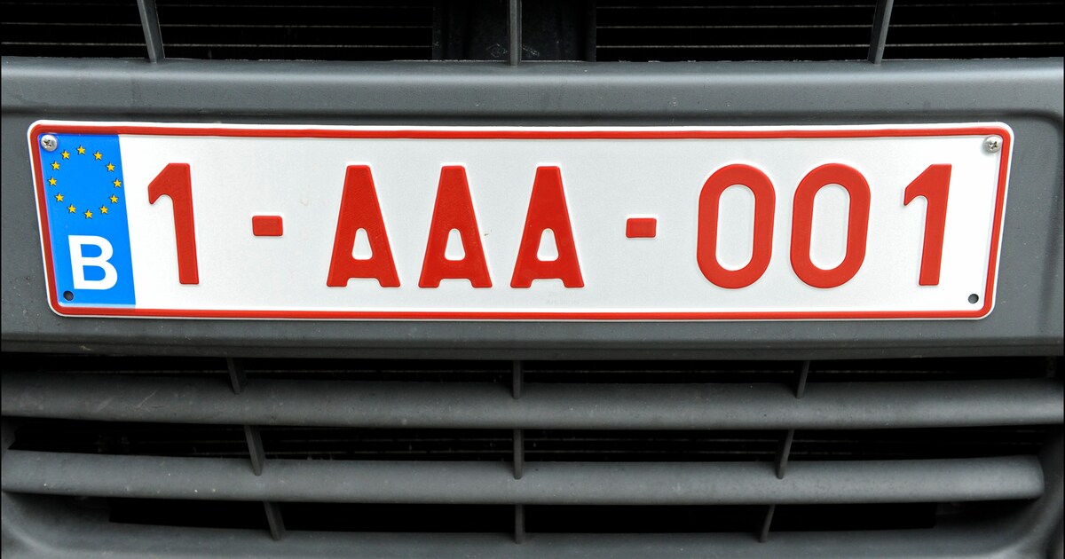 Vorig jaar gratis, nu al 30 euro voor nieuwe nummerplaat | De Morgen