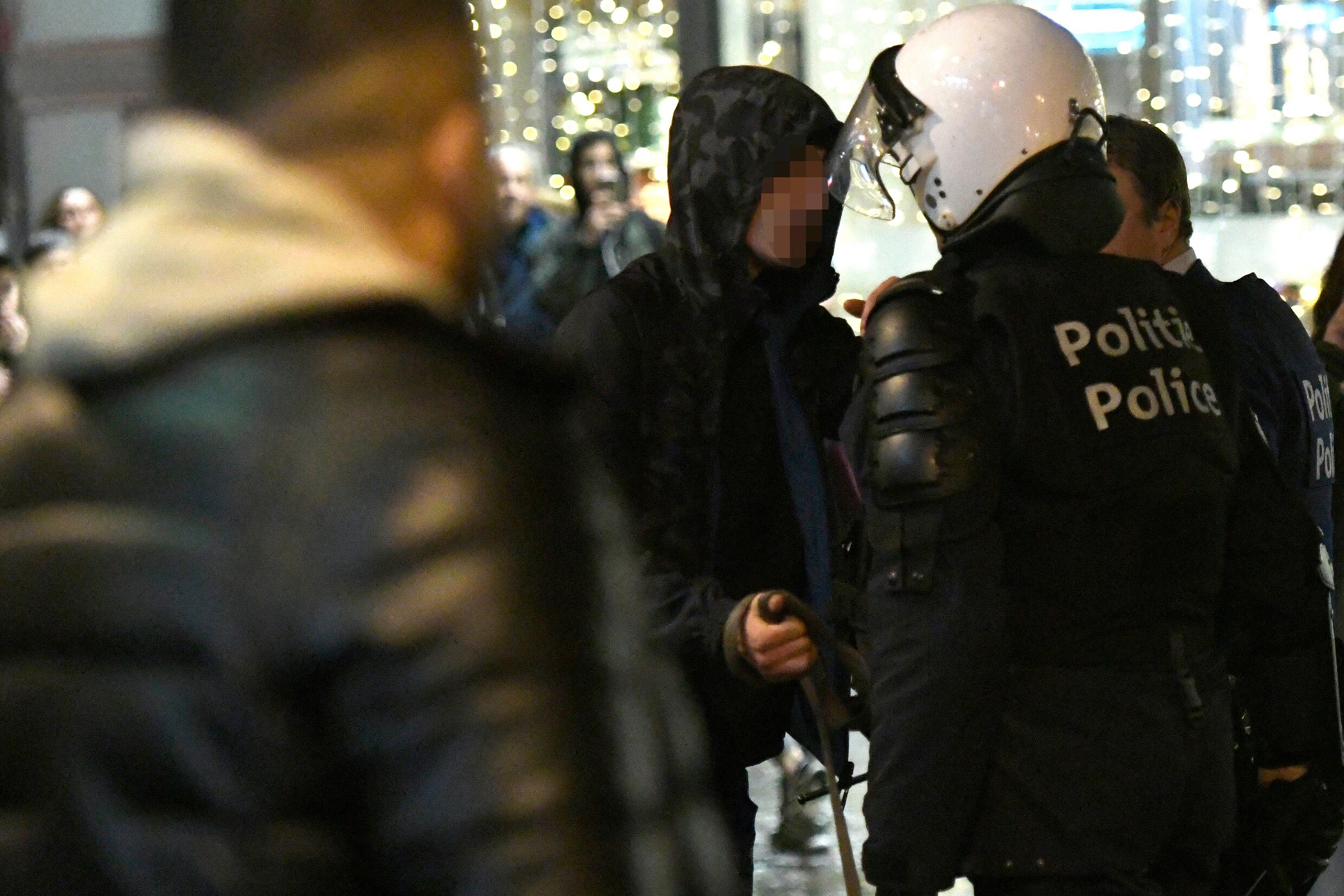 Wat kan Brussel leren van rellen in Frankrijk en Engeland? | De Morgen