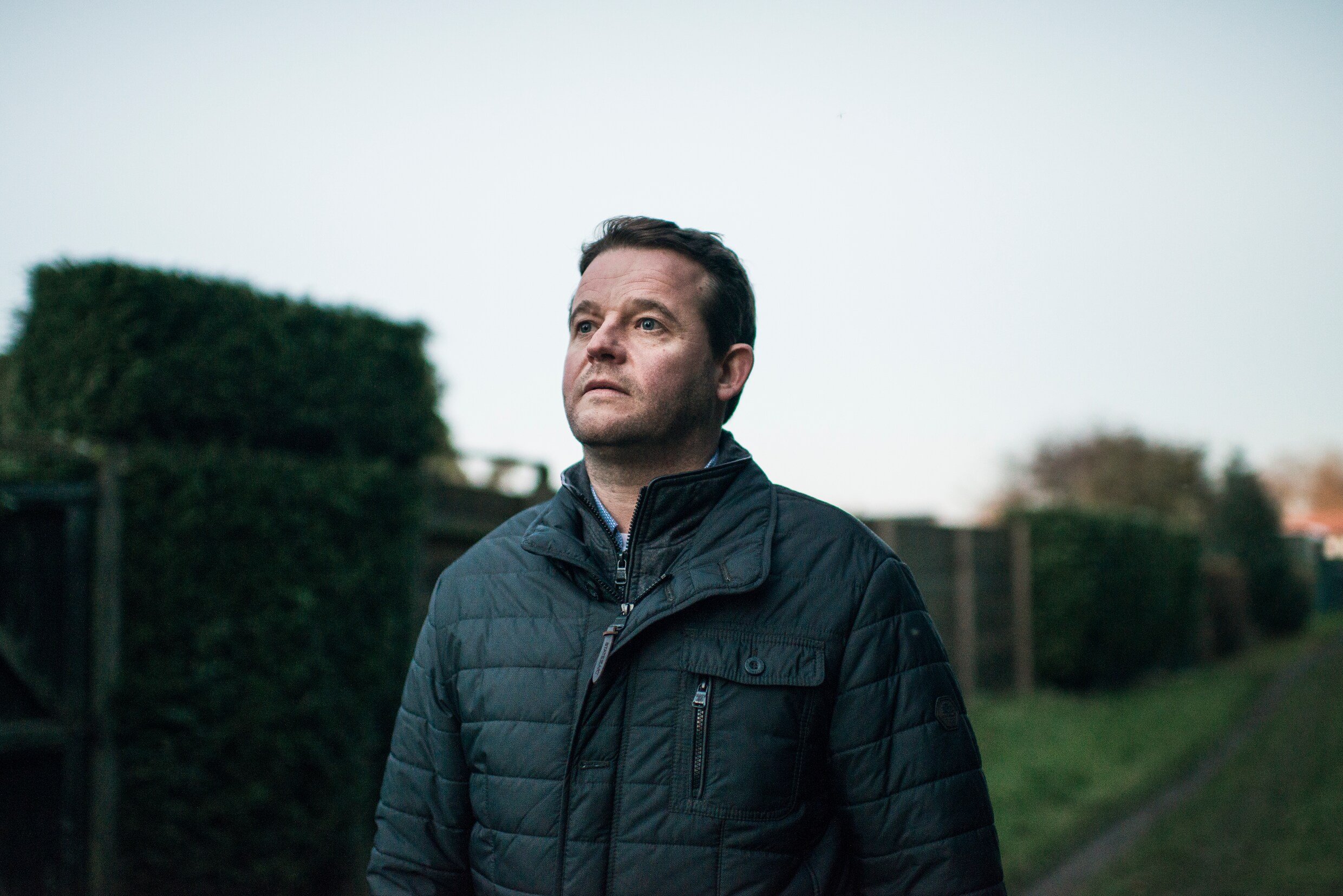 Als je ex-vrouw je tweelingdochters verdrinkt. Een vader doet zijn ...