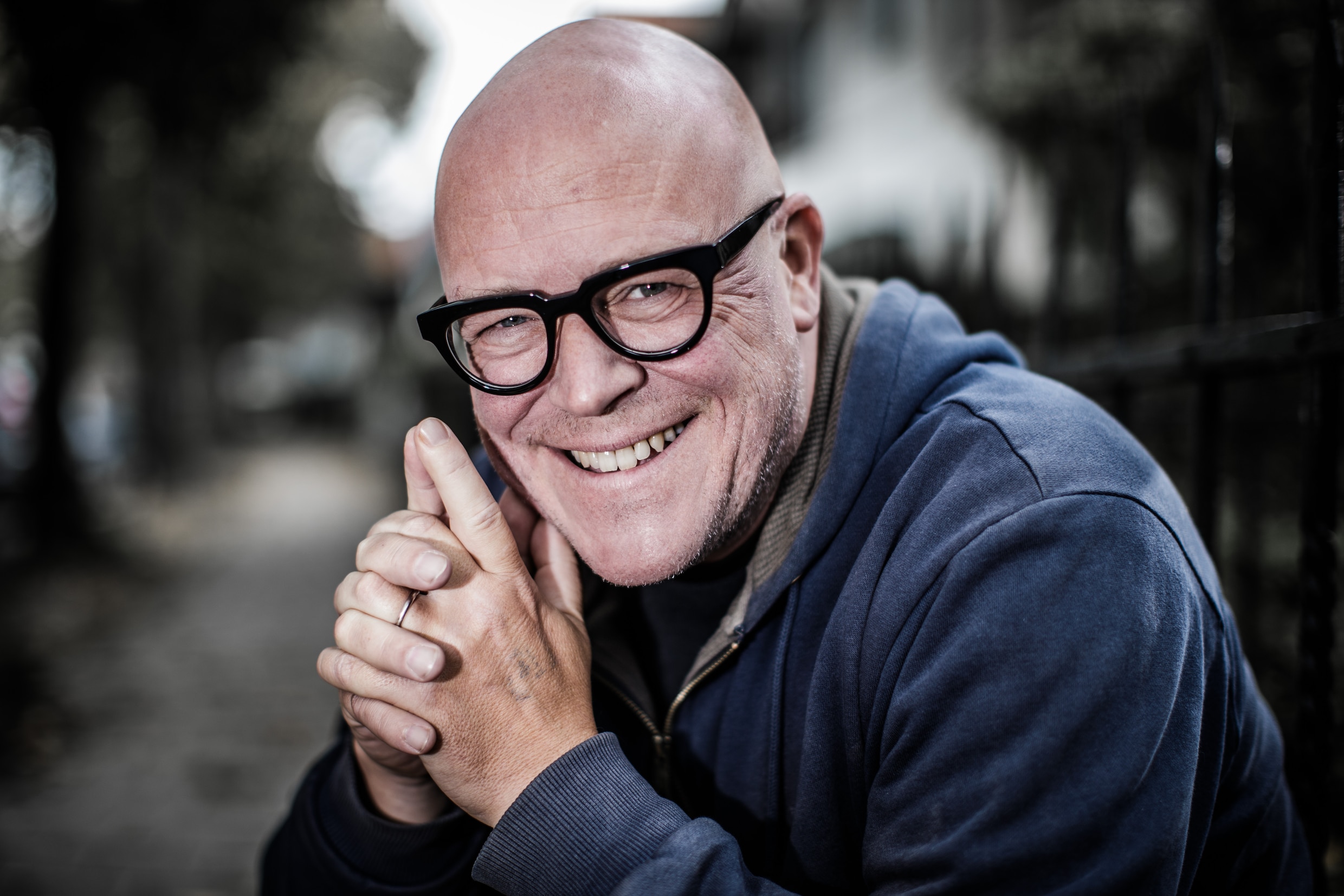 Tijdens het schrijven van de opdracht vroeg ik waarom hij in een ...