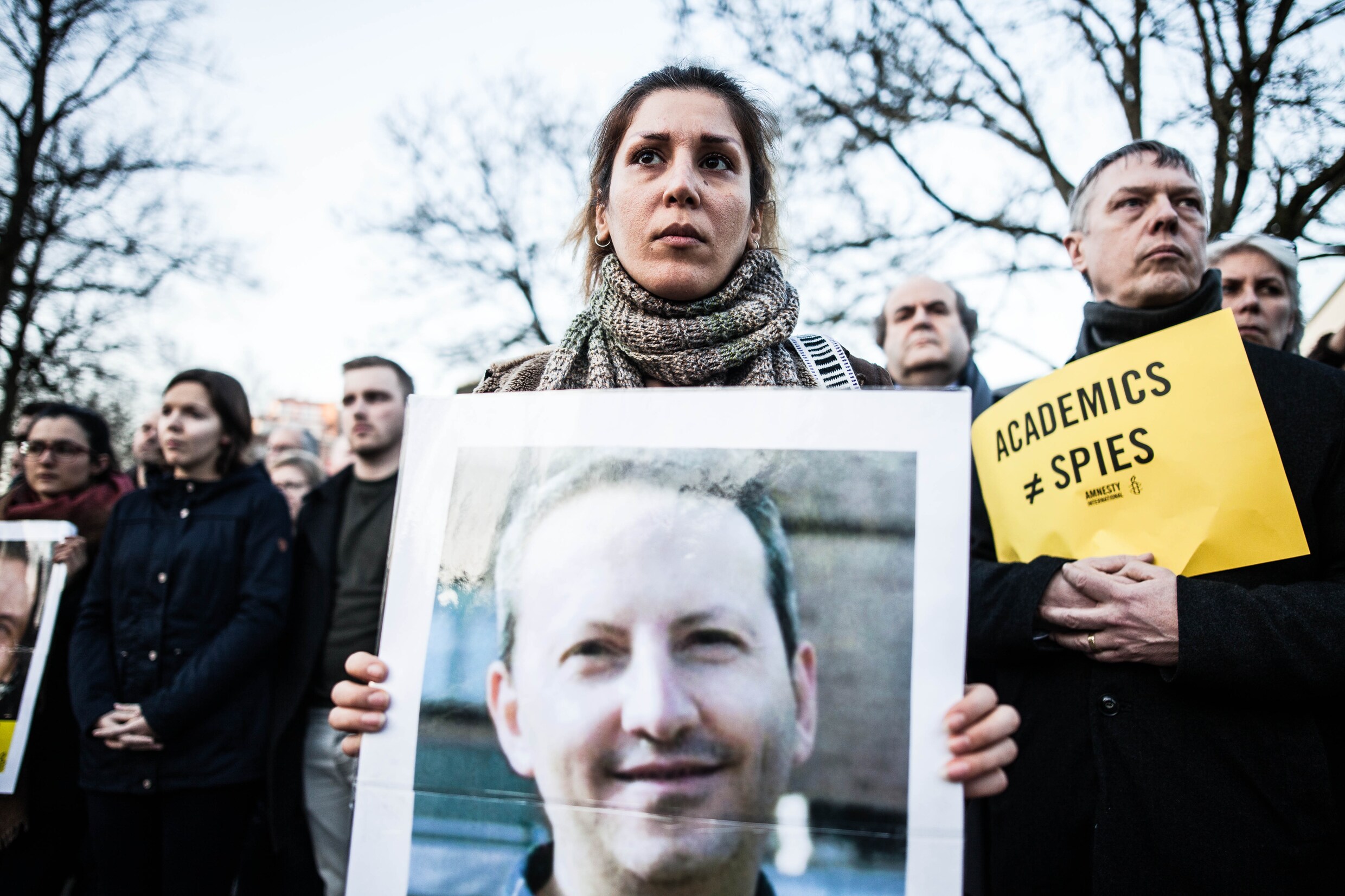 Vrouw van ter dood veroordeelde Iraanse VUB-prof ontkent dat doodvonnis ... Vrouw van ter dood veroordeelde Iraanse VUB-prof ontkent dat doodvonnis ...