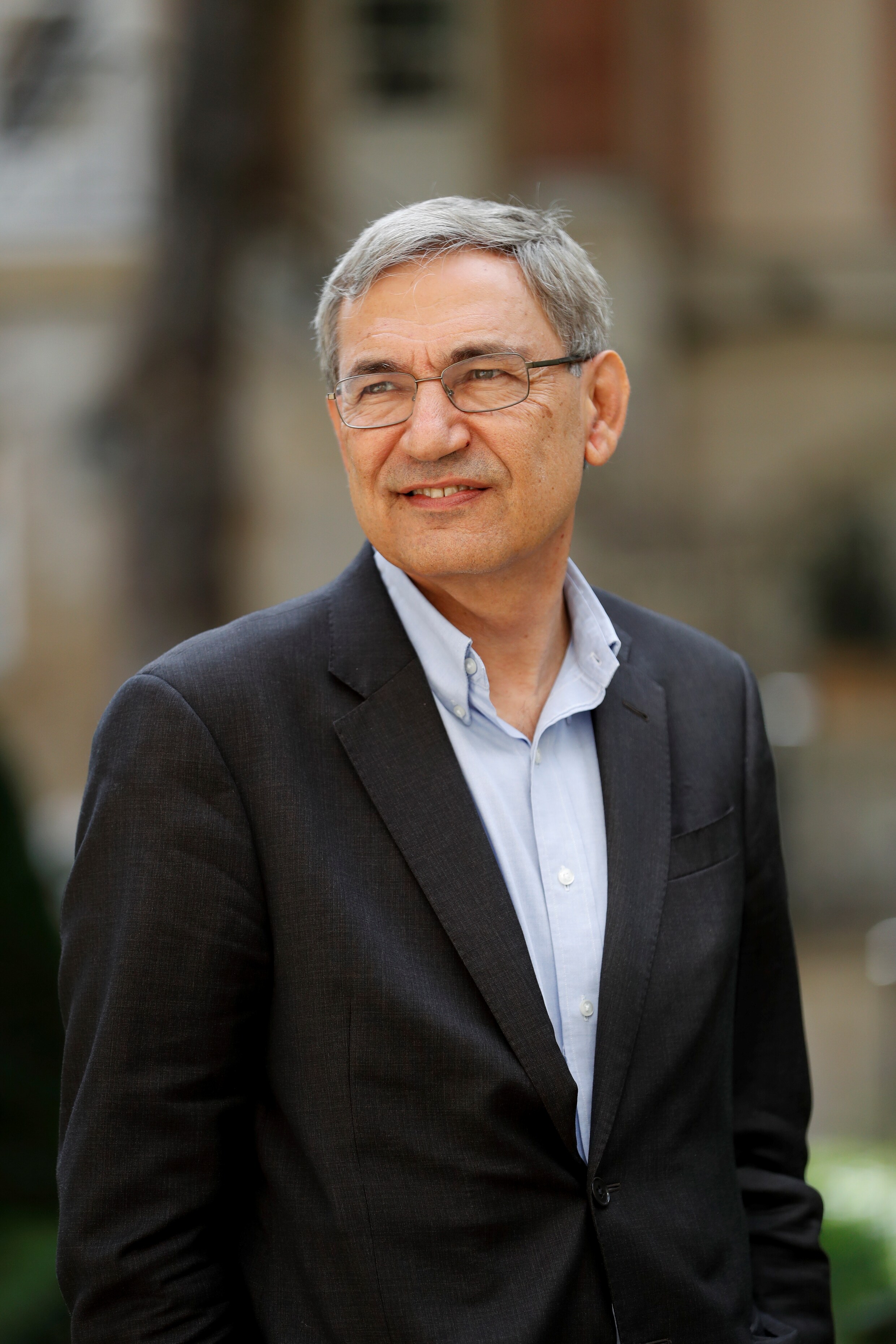 Orhan Pamuk: "Verschillen maken een natie net sterk" | De Morgen