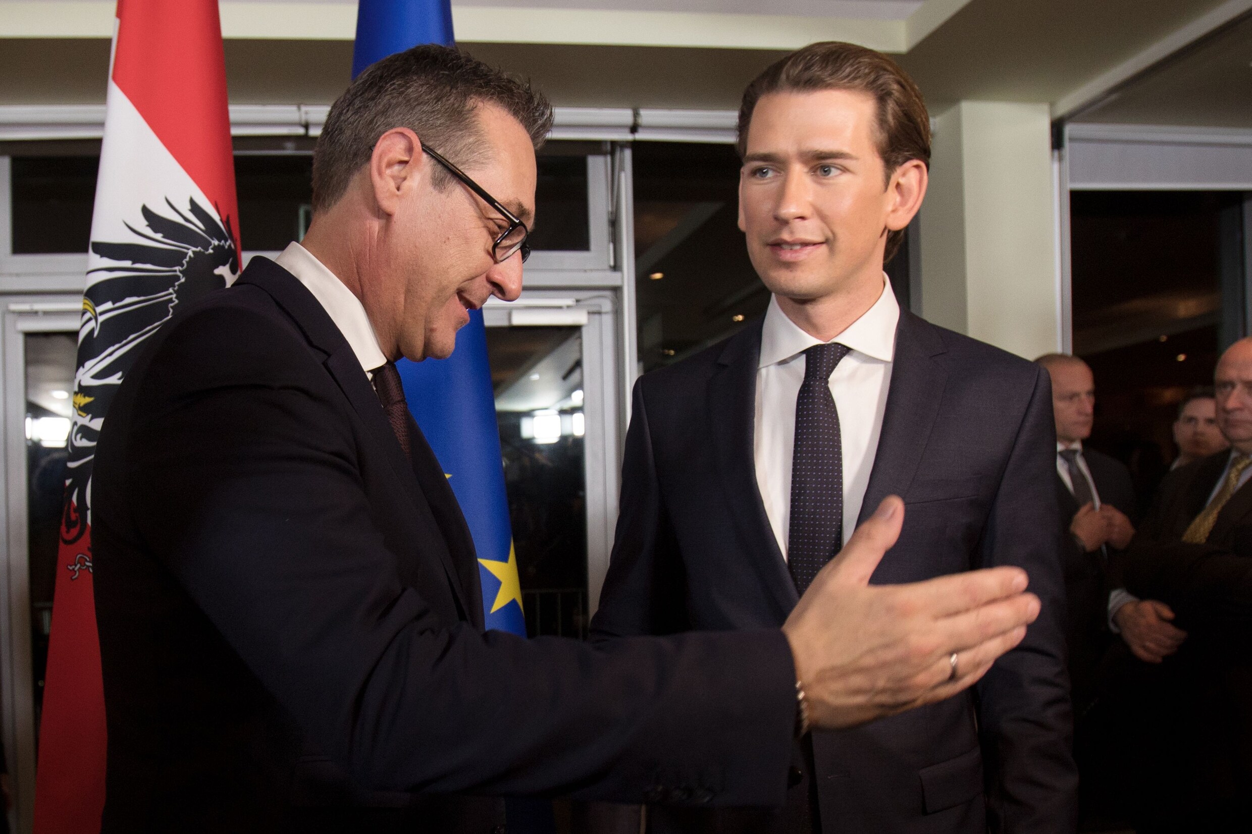 Rechts-populistische FPÖ heeft het voor elkaar: de partij komt aan de ... Rechts-populistische FPÖ heeft het voor elkaar: de partij komt aan de ...
