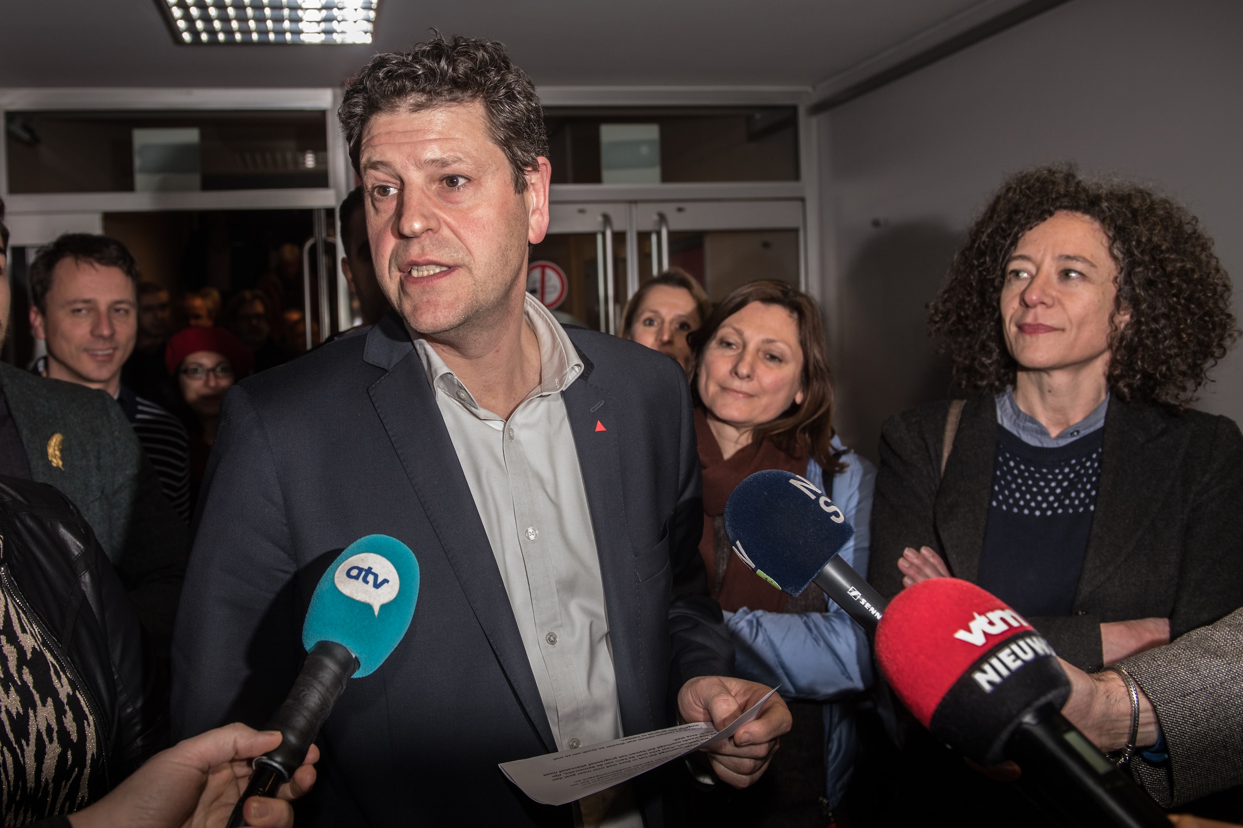Antwerps partijbestuur sp.a weigert ontslag Tom Meeuws en blijft pal ...