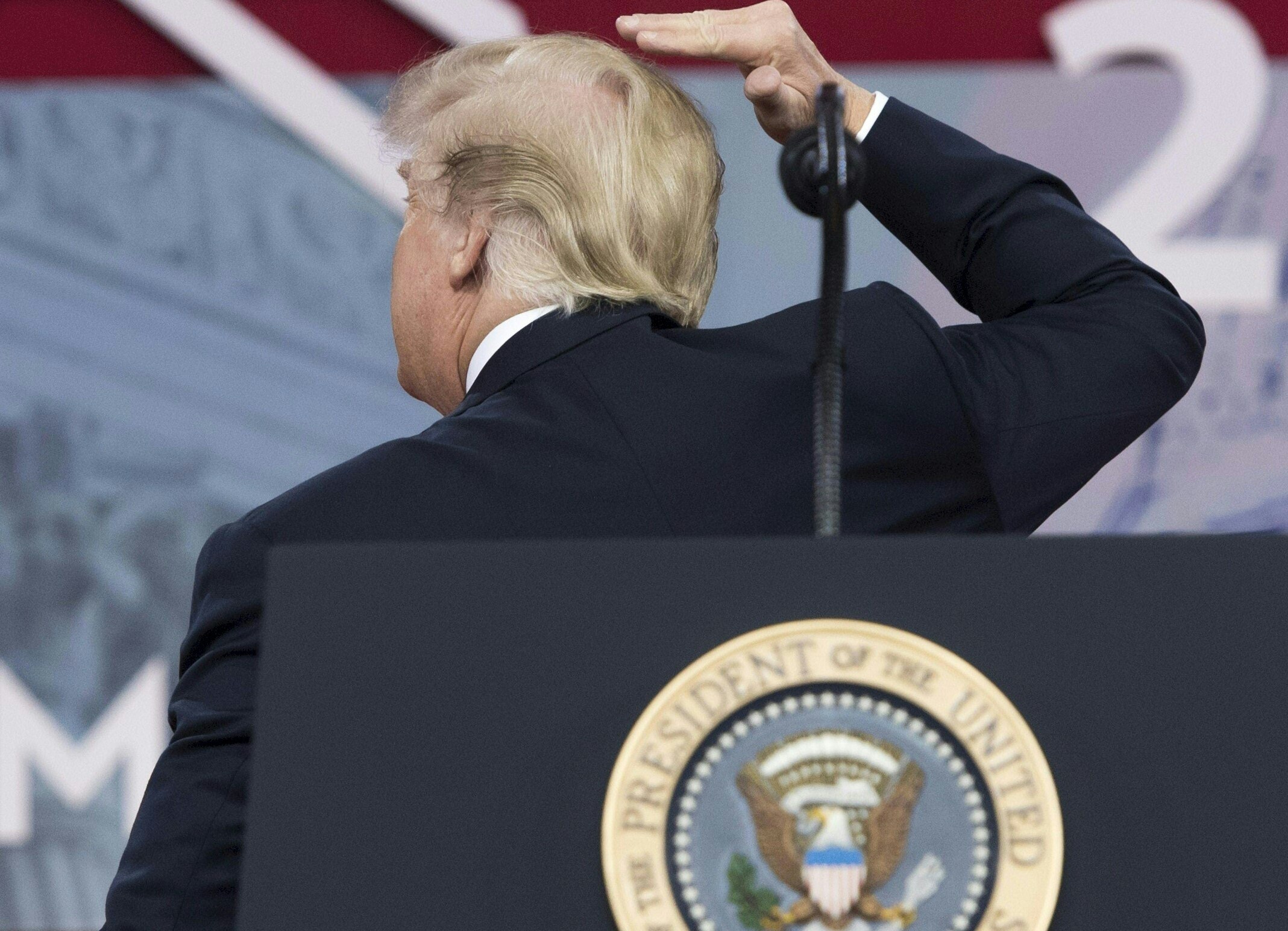 Waterstraal Amerikaanse douche mag harder na Trumps klacht dat hij zijn ...