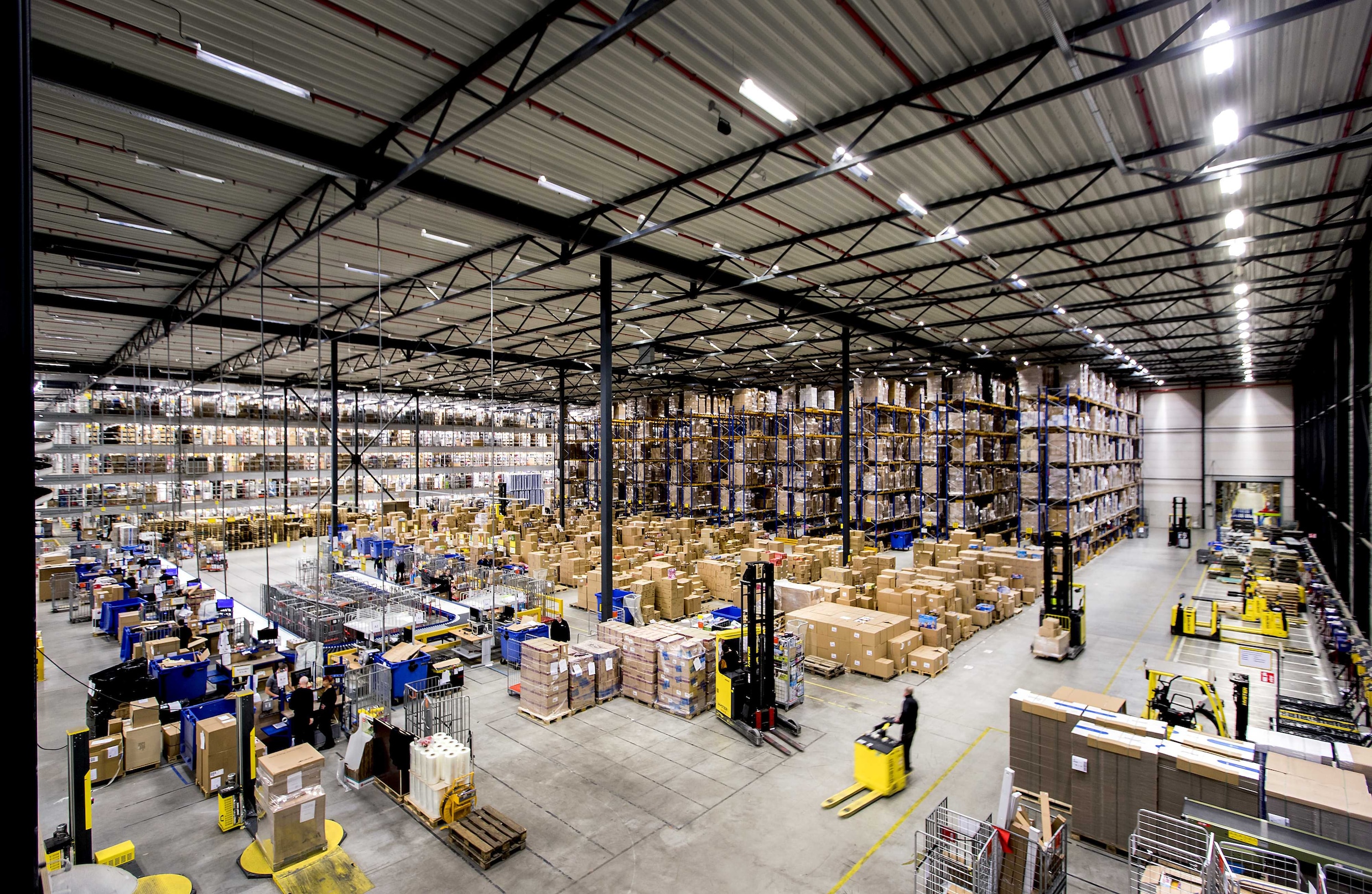 Gedaan met cowboypraktijken onder pakjesbezorgers: minimumvergoedingen ...