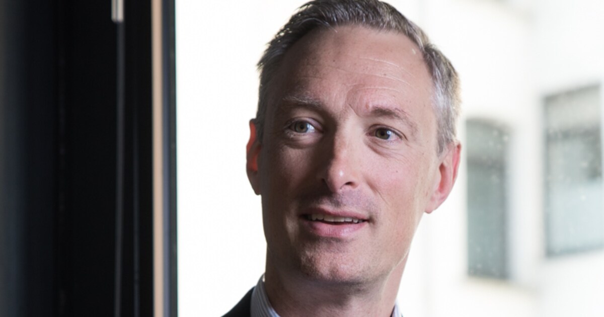 Denk aan de toekomst, word soldaat | De Morgen