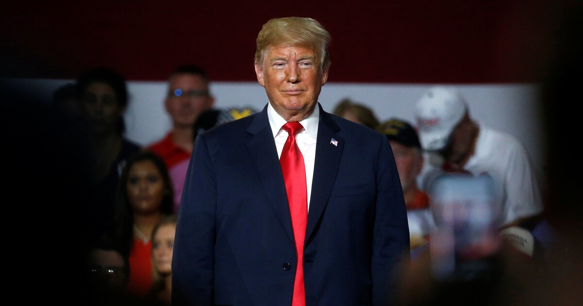 Trump denkt te weten waarom zijn gezicht oranje kleurt: het komt door ...