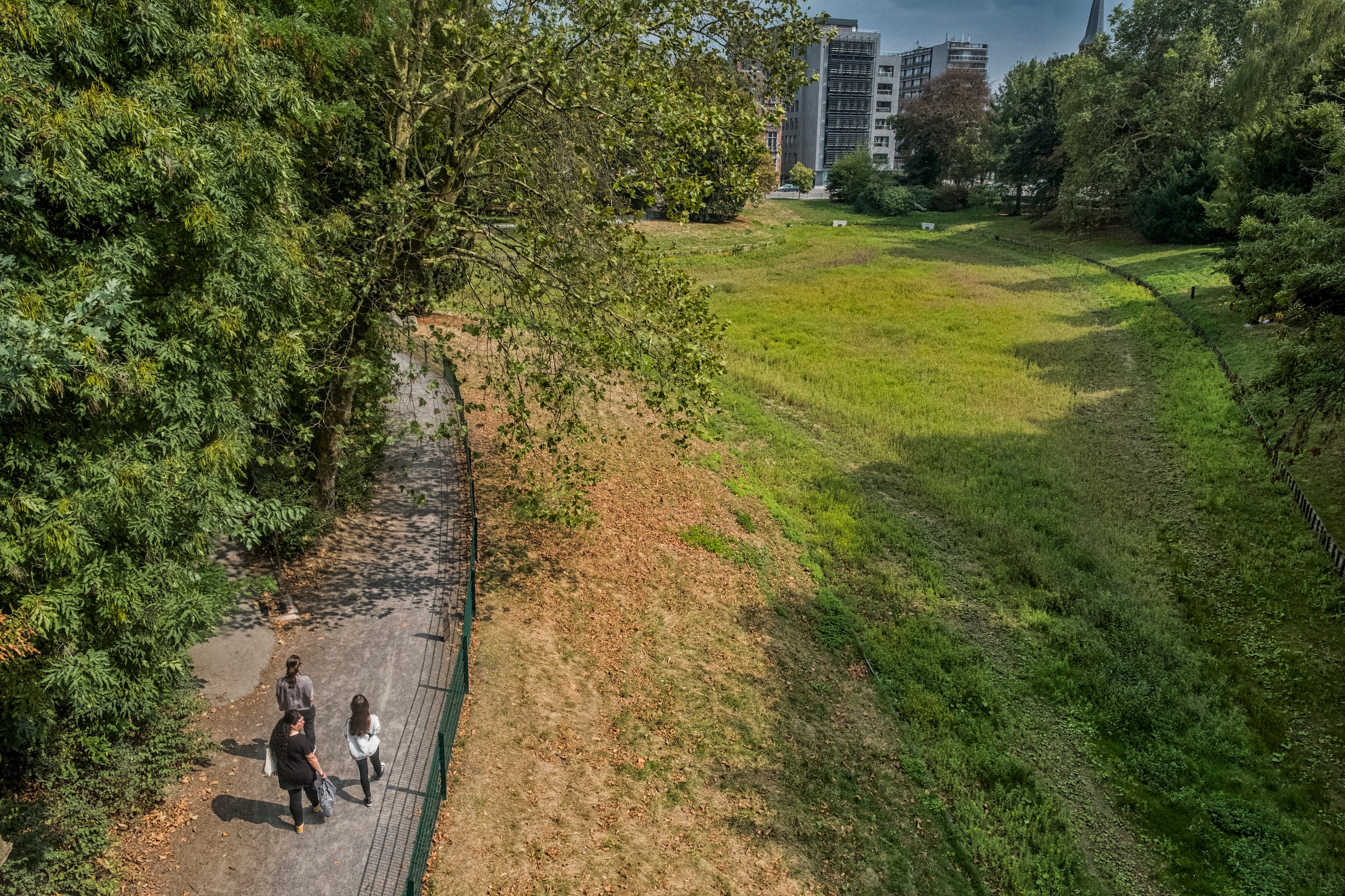 Een uiterst onbehaaglijk gevoel maakte zich meester van me toen ik ...