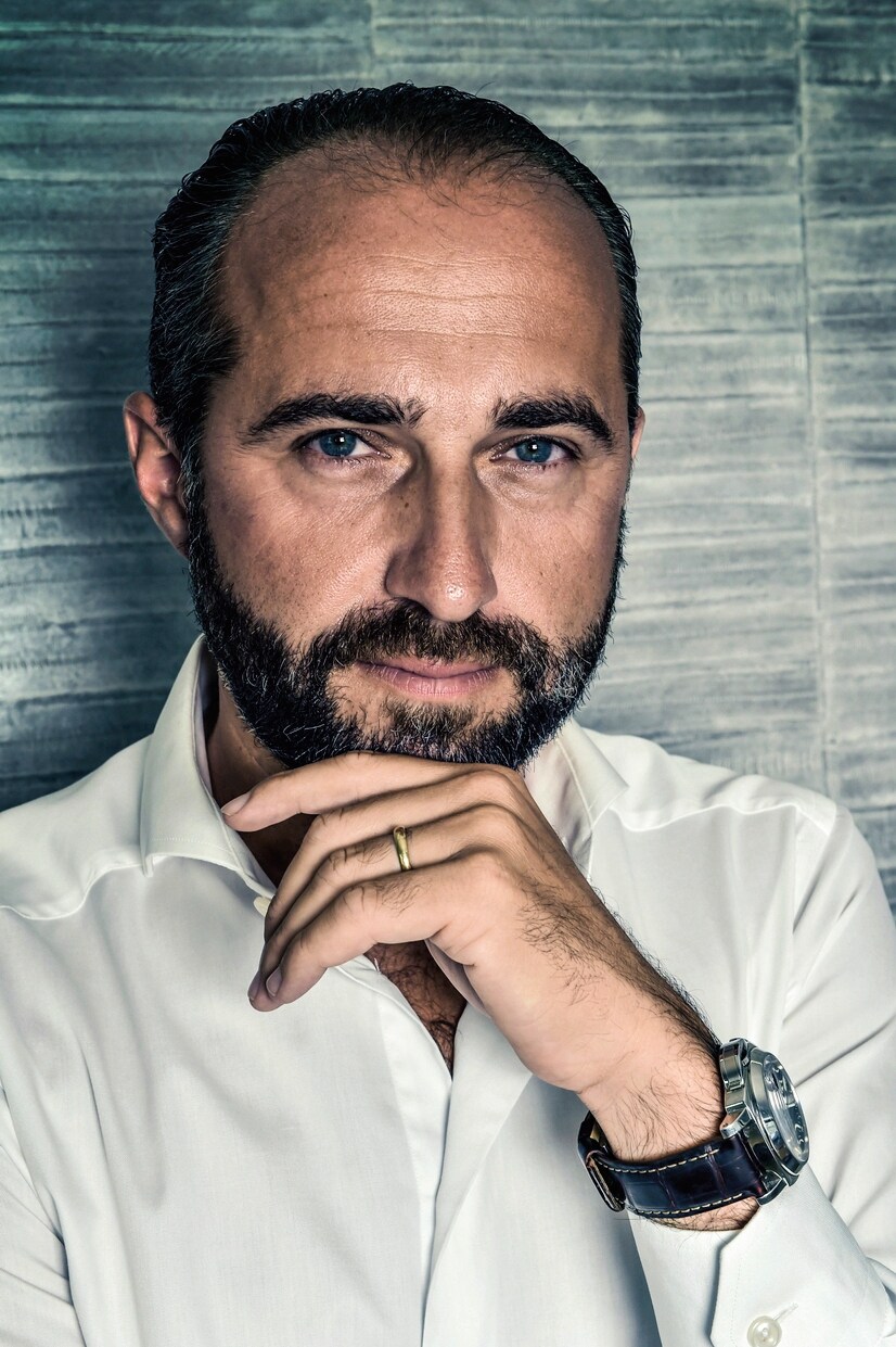 "Onze hele jeugd blijkt een leugen te zijn. Soms denk ik dat ik liever ...