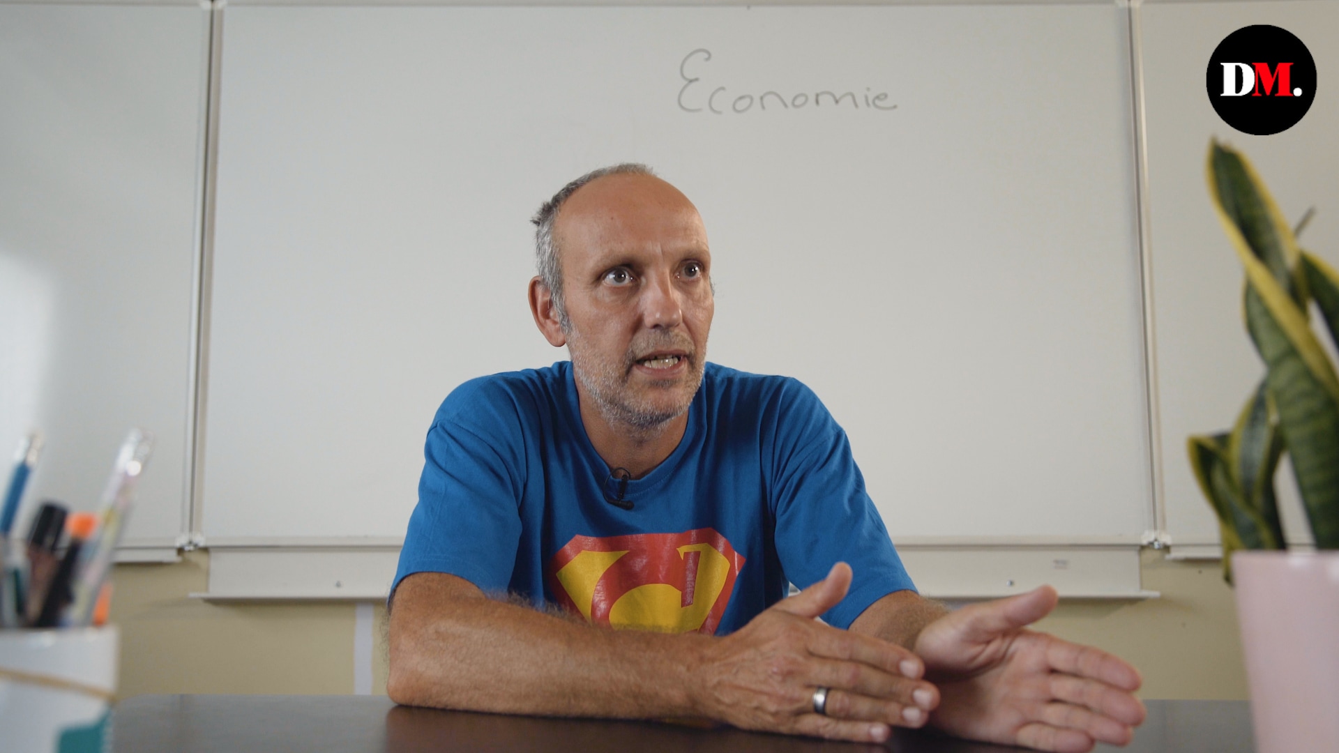 5 vragen aan een leerkracht economie: "Ik ga hier een heilig huisje ...