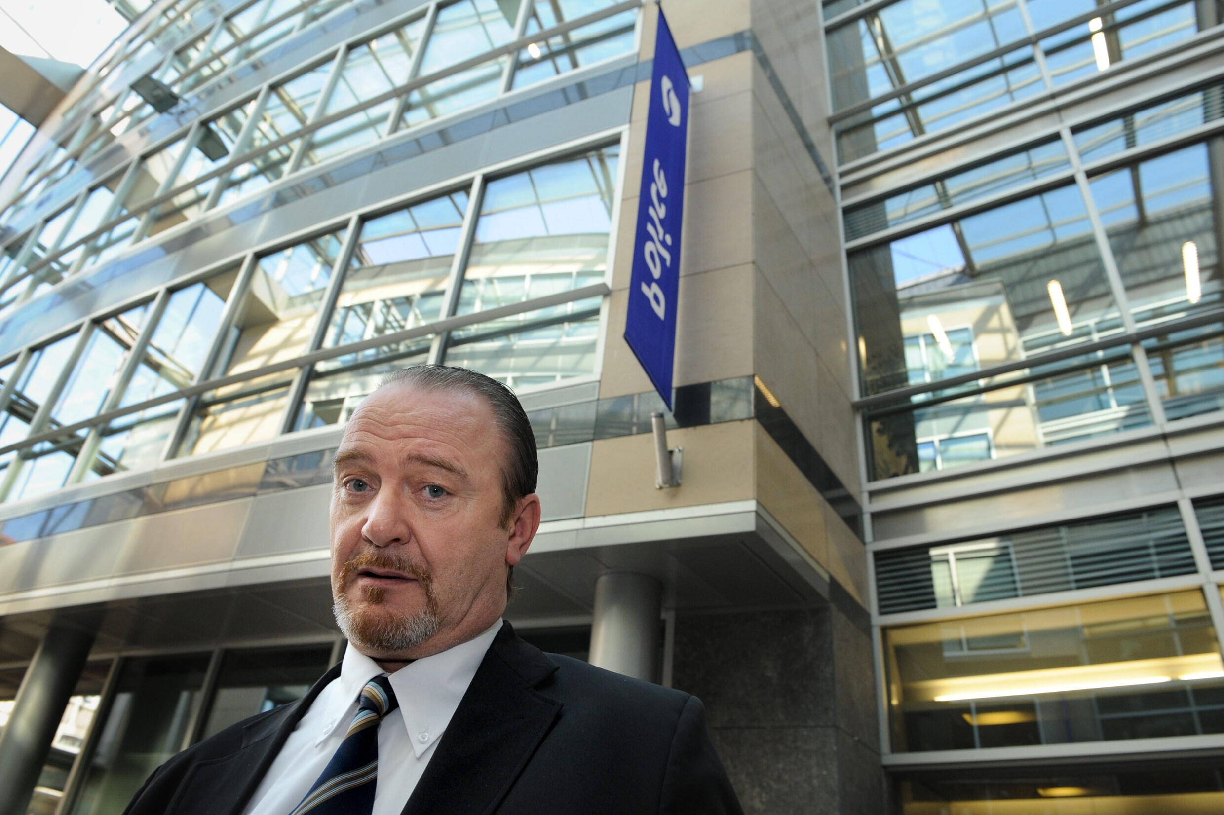 Oorlog bij politievakbond NSPV escaleert | De Morgen