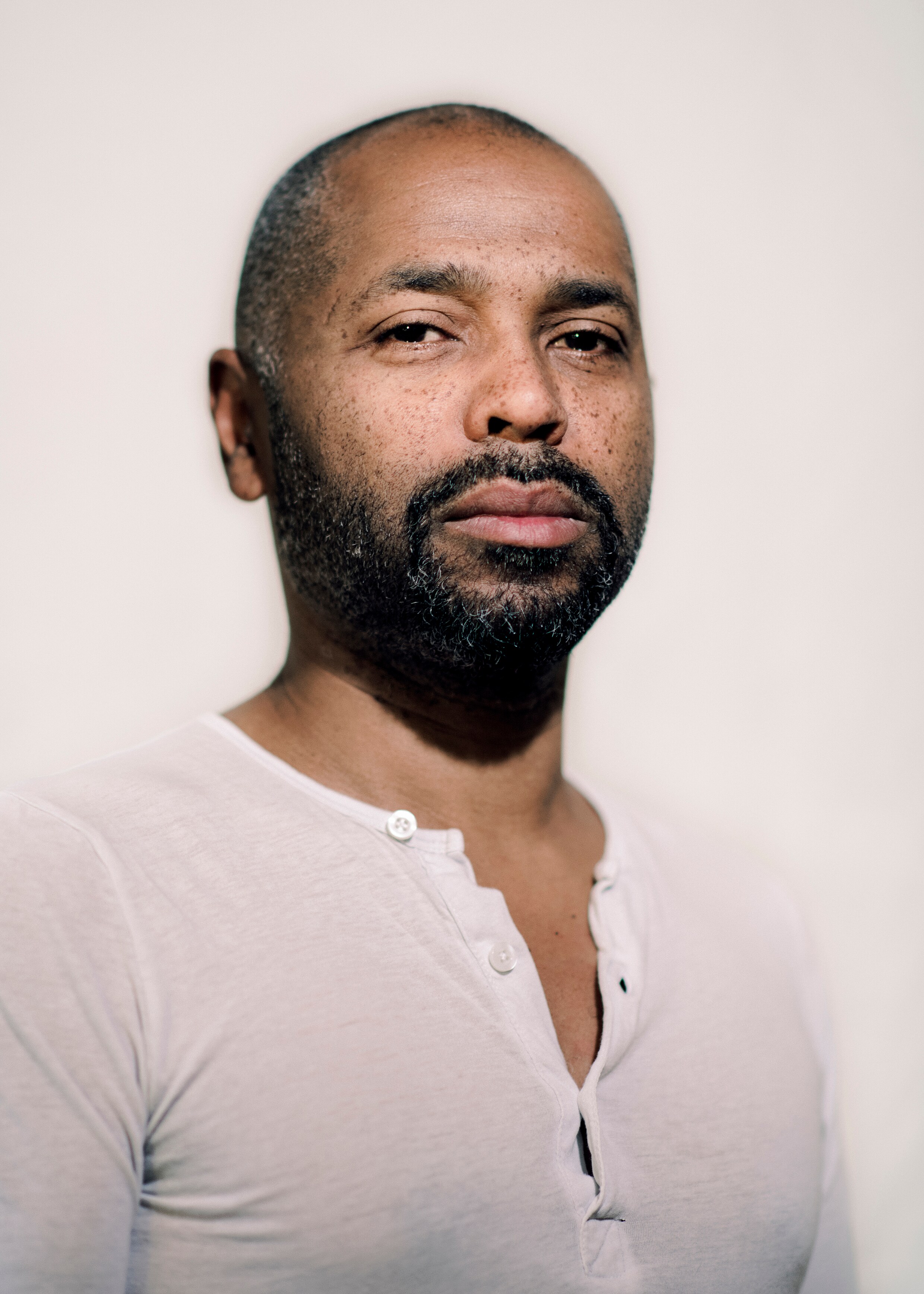 Wij verhuren niet aan uw soort’, zei een huis­eigenaar mij ooit” | De ...