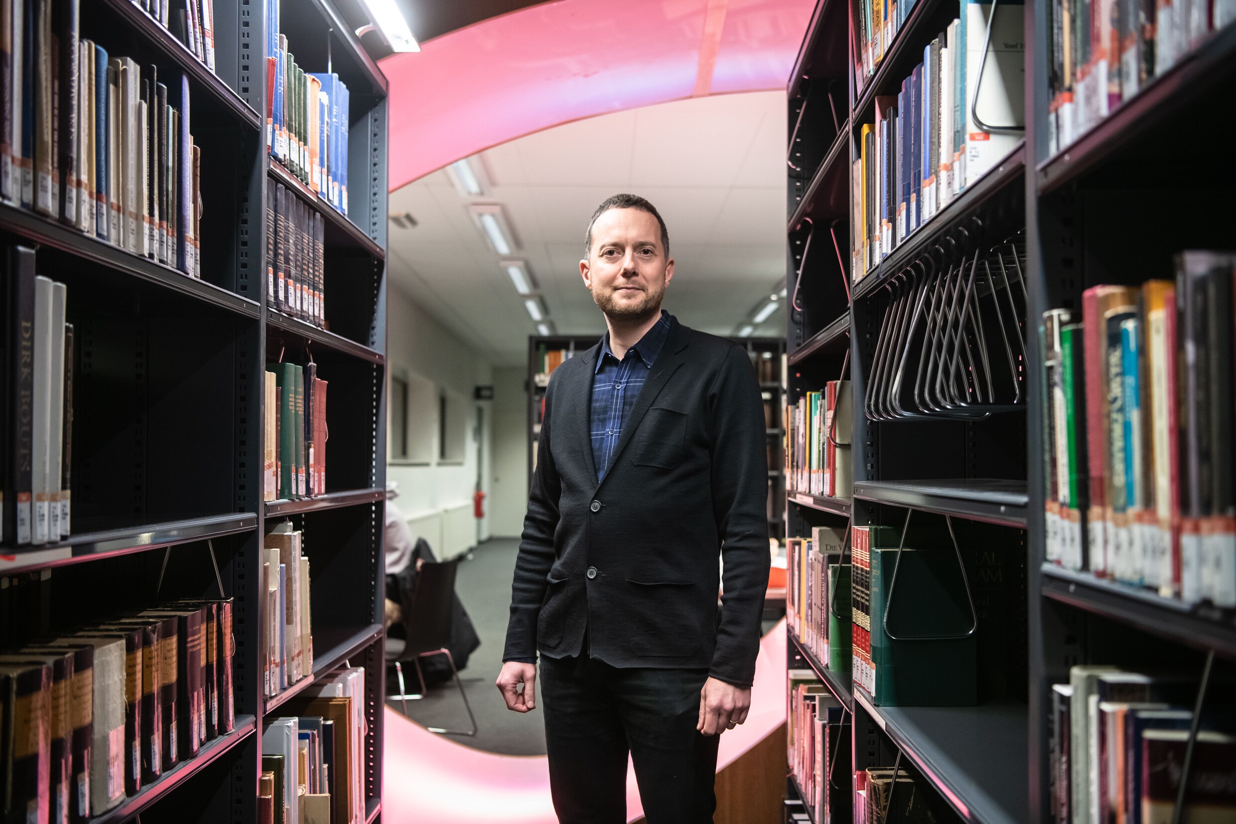 Dertiger eist DNA-test van gynaecoloog die vermoedelijk zijn vader is ...