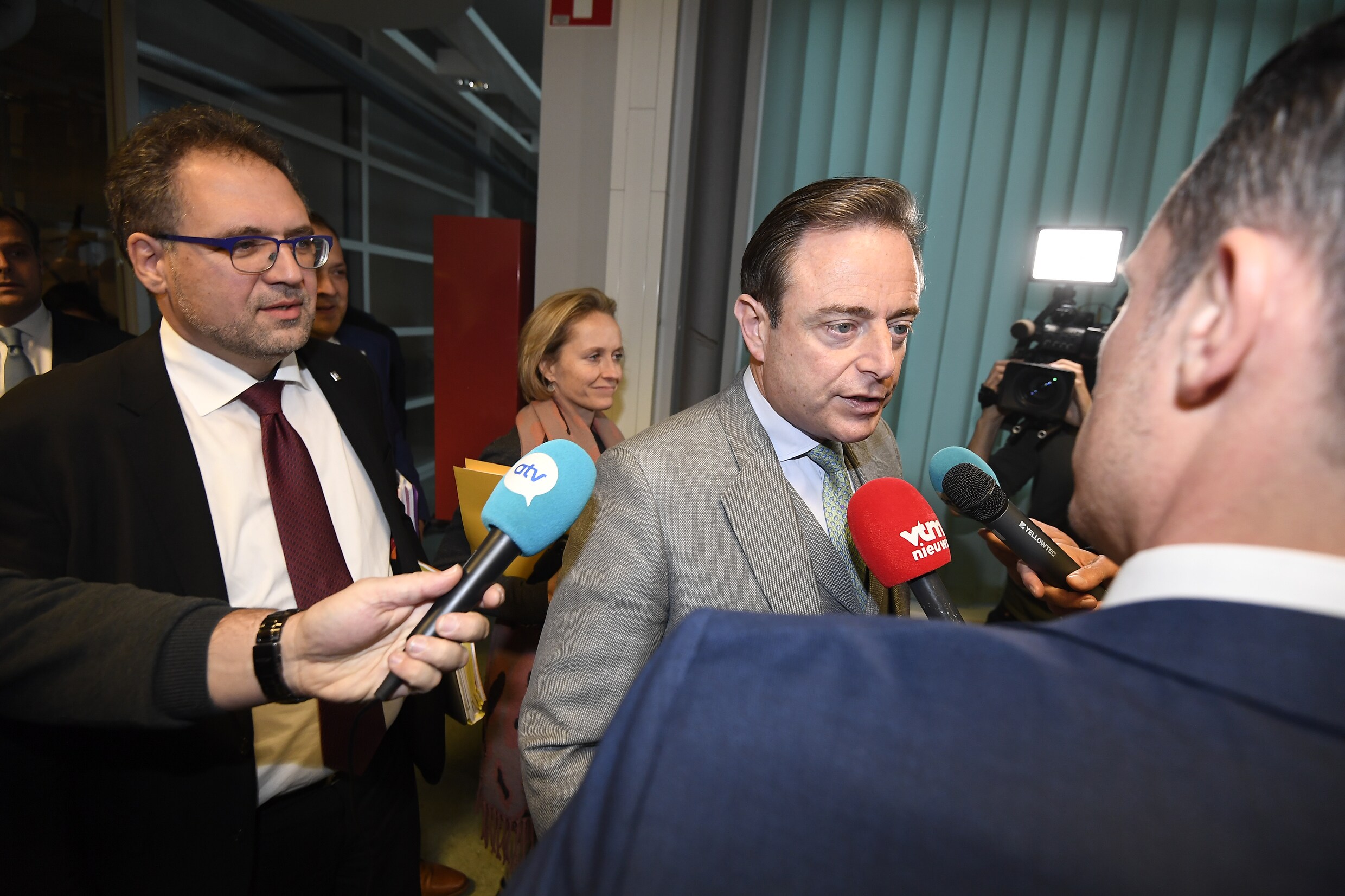 In kaart gebracht: dit zijn alle mandaten van onze politici, en wat ze ...