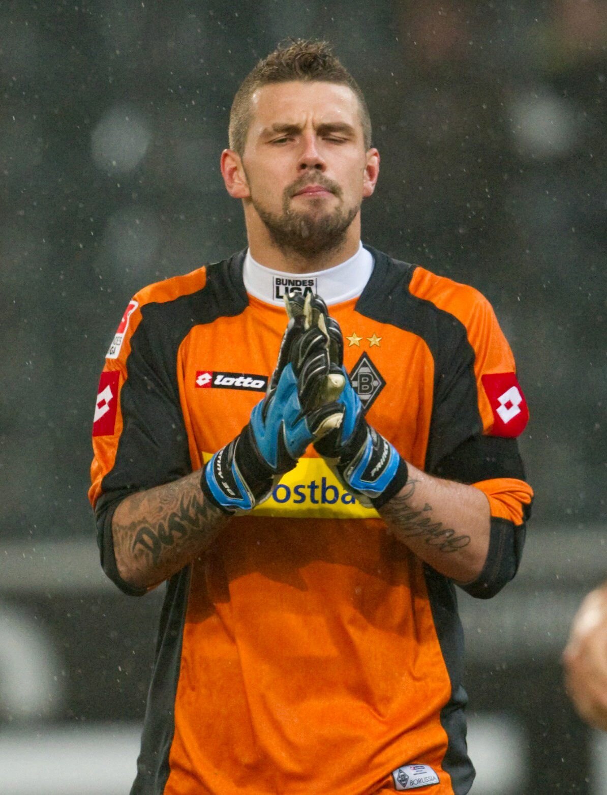 "Logan Bailly zit tot over z'n oren in de schulden" | De Morgen