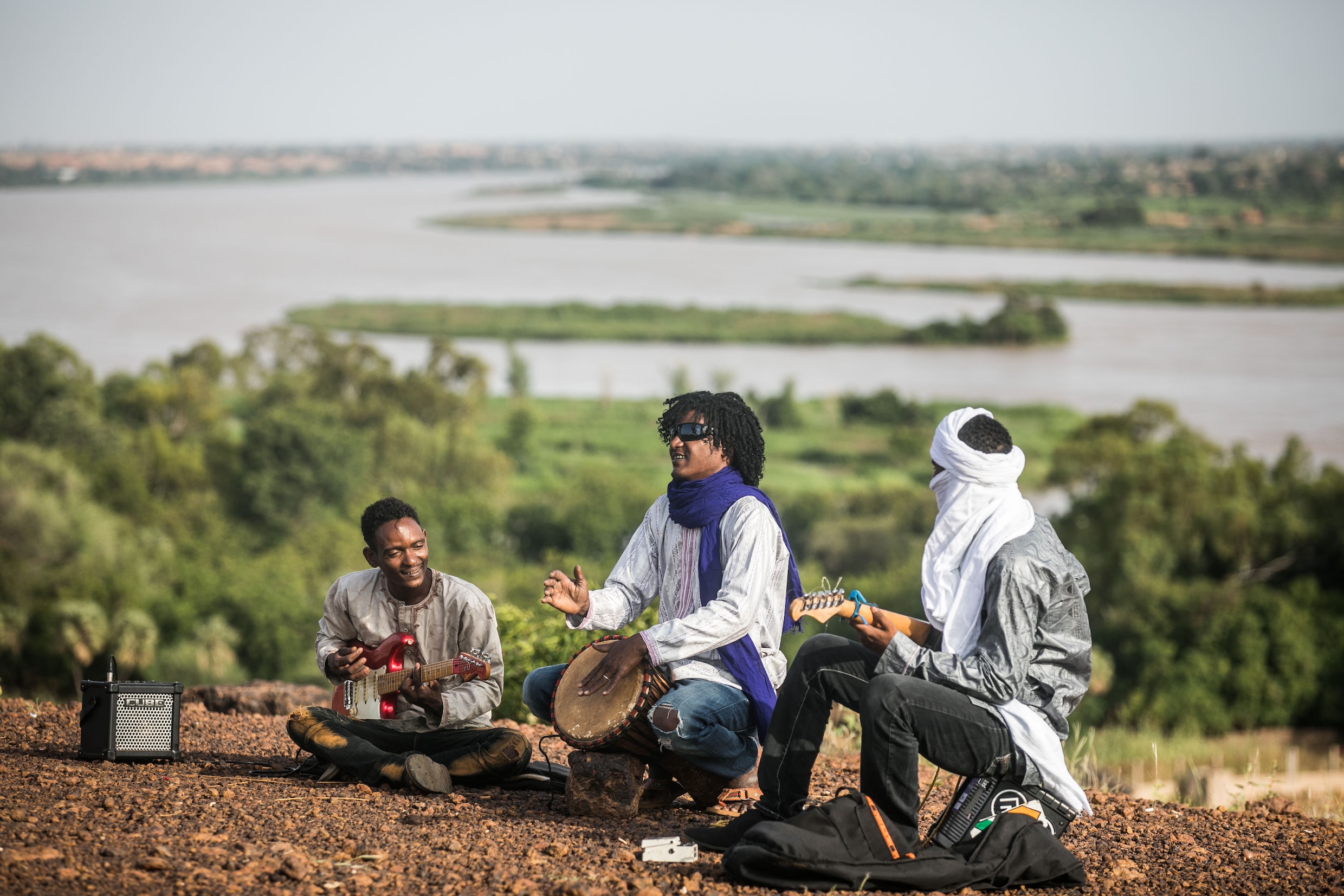 Op muzikale reis met de Toeareg in Niger: “Ik tour liever in eigen land ...