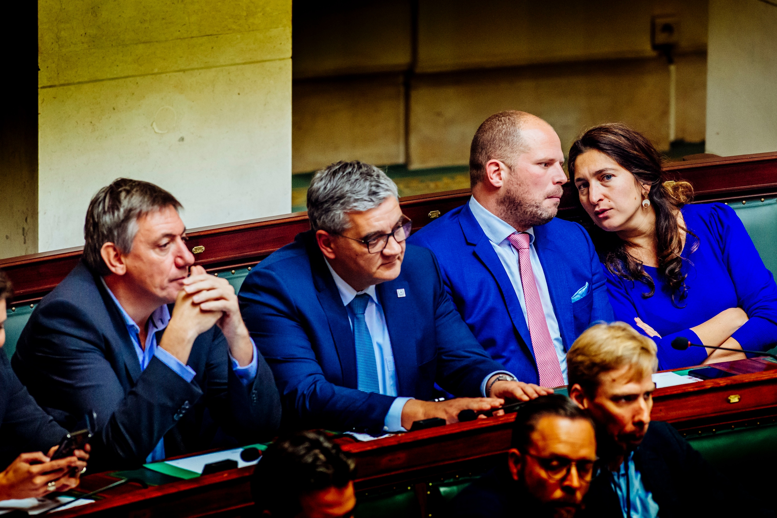 Kamer wil regeerverklaring en vertrouwensstemming, maar Michel weigert ...