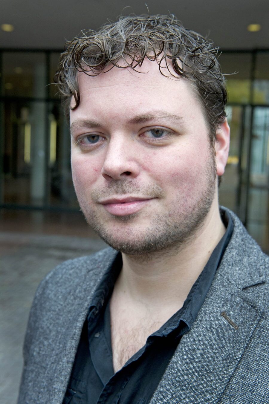 Ook Filip Dewinter mag zijn vrienden kiezen, maar dat is niet zonder ...