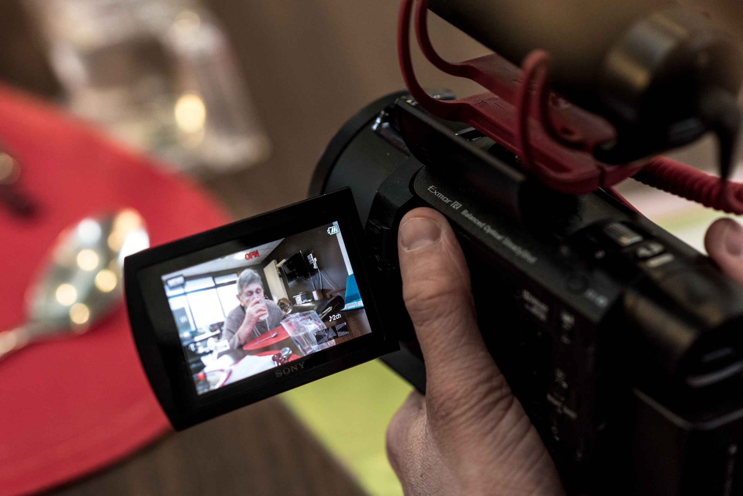 Een dag in het rusthuis voor mensen met dementie: “Waar blijven de ...