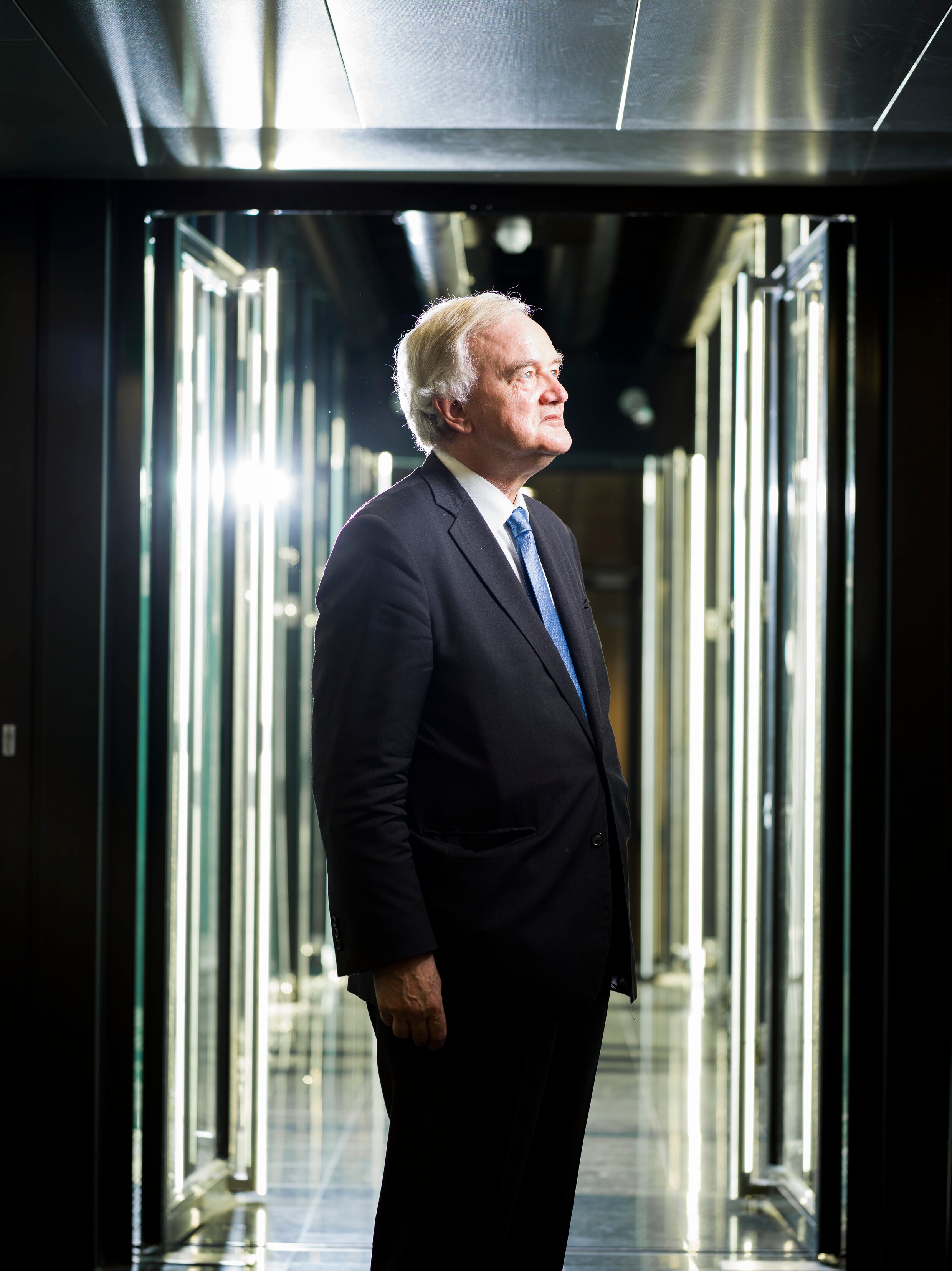 “We zijn te snel gestopt met het opruimen van de financiële sector ...