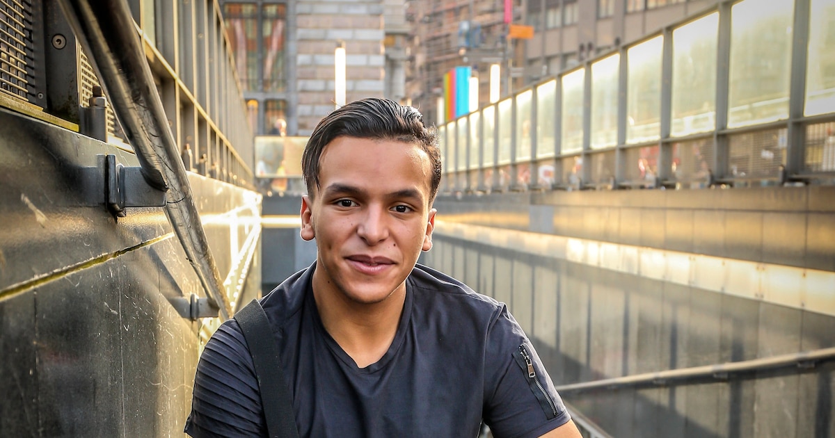 Rapper Soufiane Eddyani reageert op heisa rond tienerpooier: “Iedereen ...