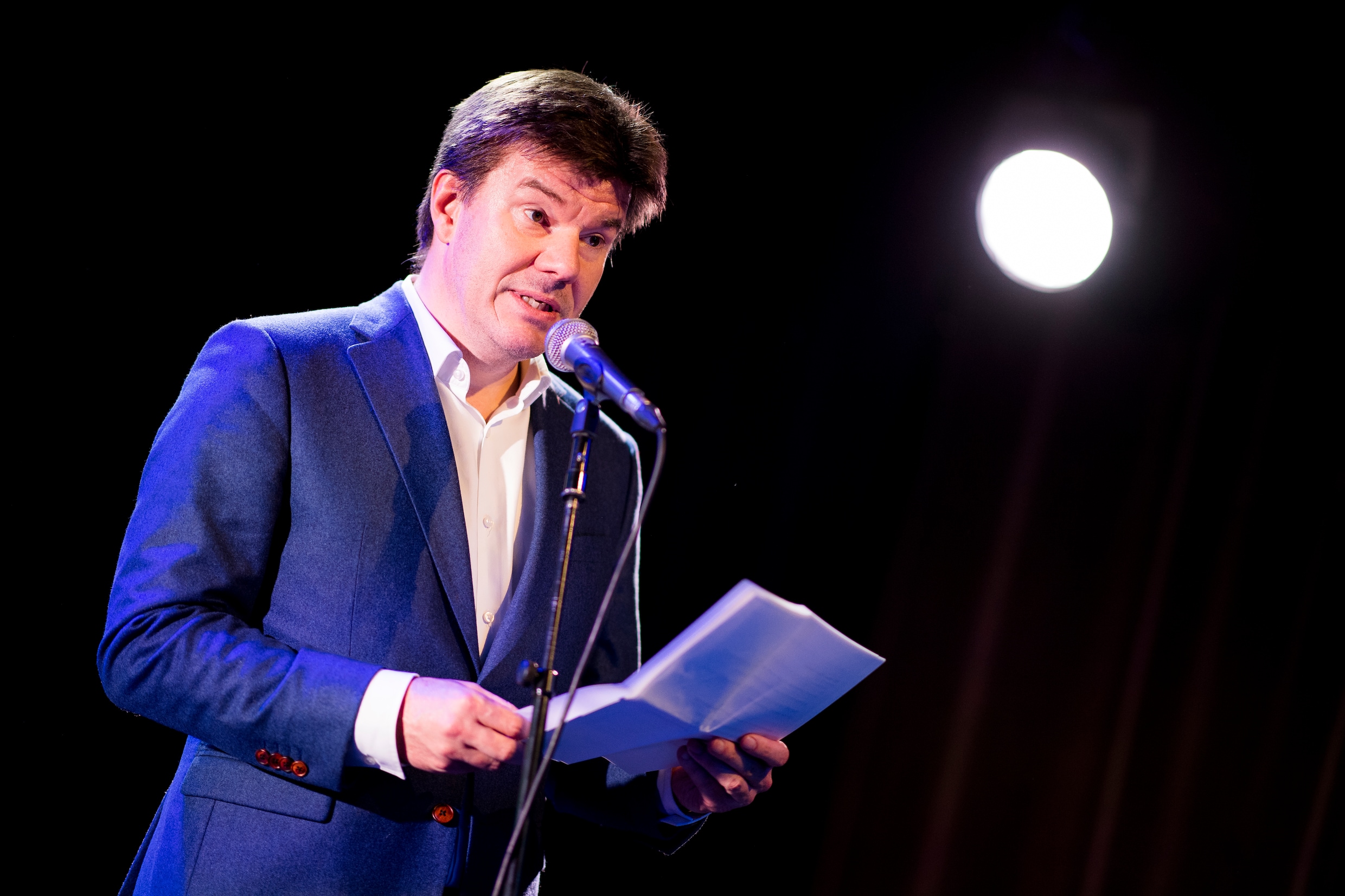 Minister Sven Gatz liet 300.000 euro uittredingsvergoeding staan ...