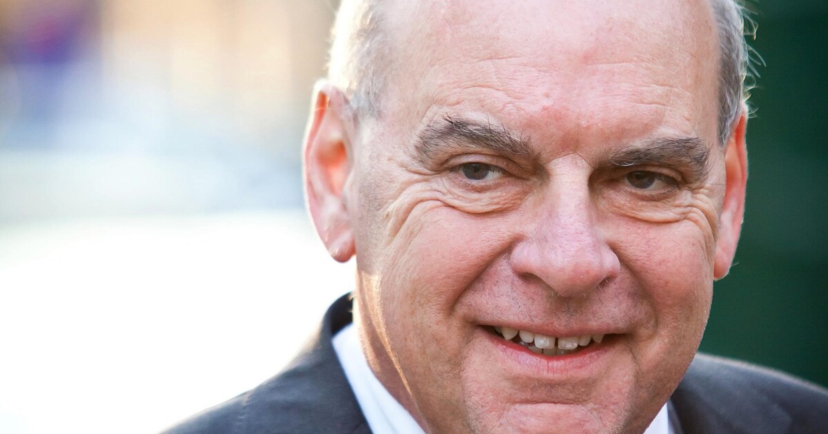 Gemeenteraad Gent houdt minuut stilte voor Temmerman | De Morgen