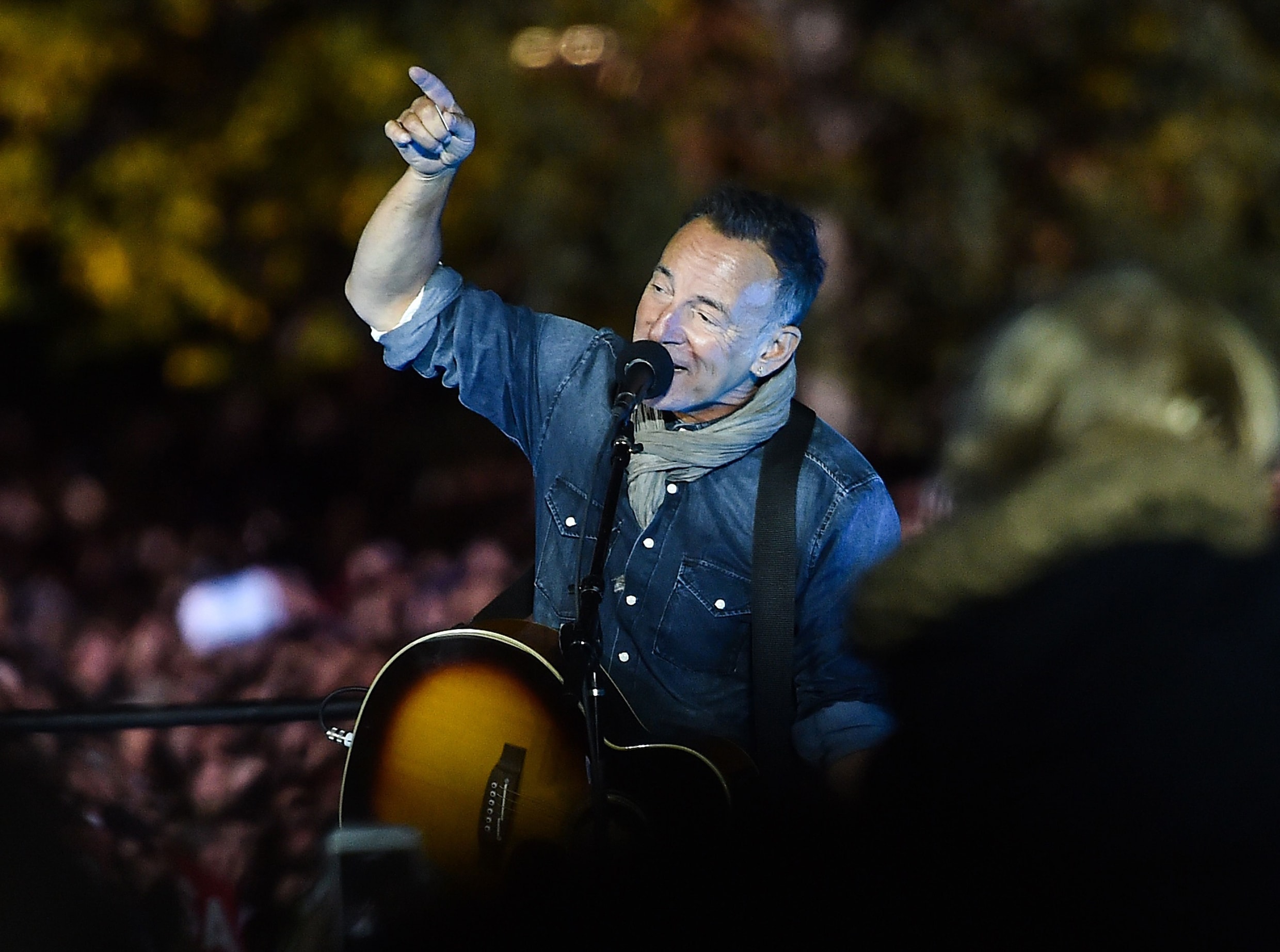 'Tunnel of Love' van Bruce Springsteen: een kermisritje door de liefde ...