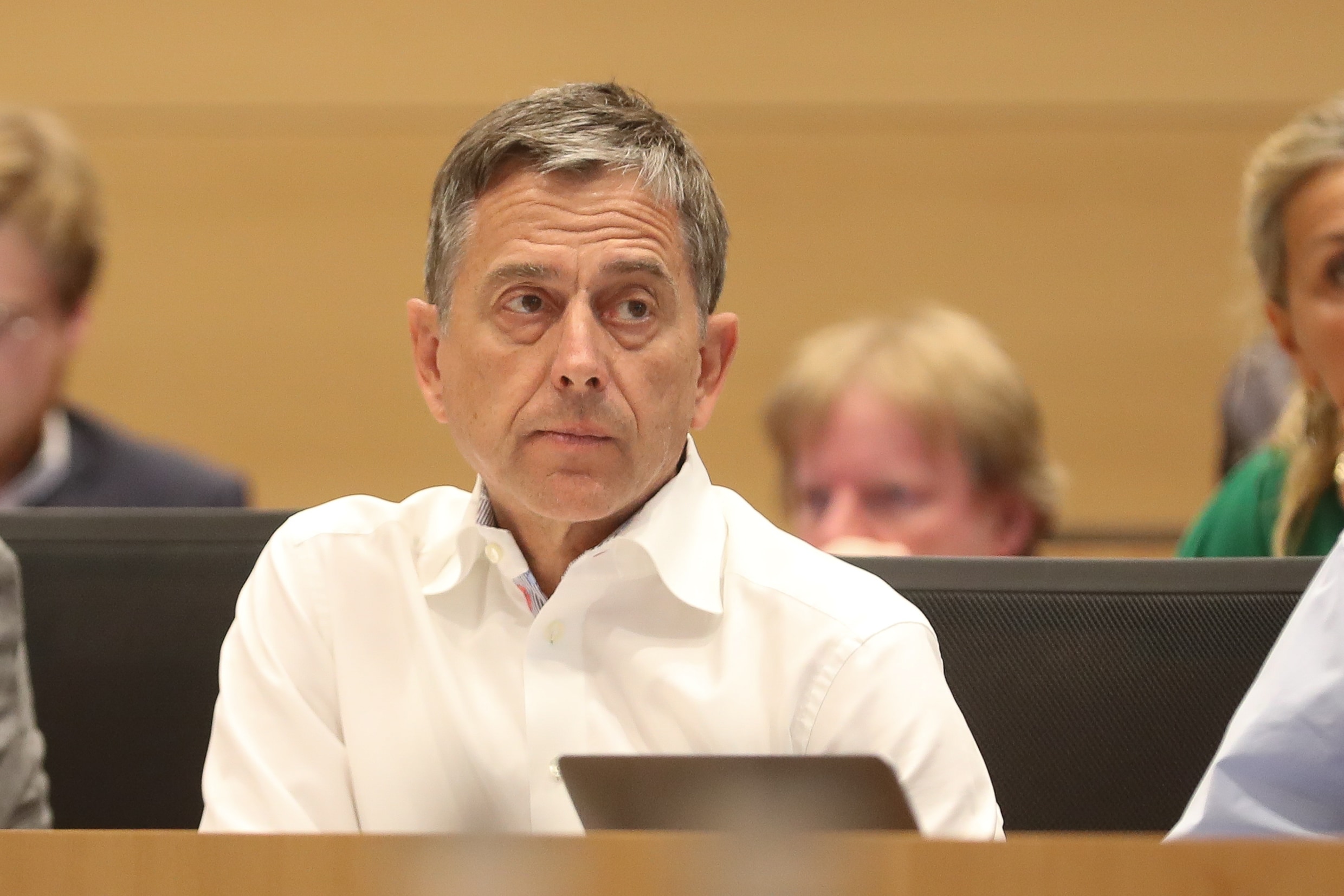 Abortuswet dreigt Vivaldi-coalitie te vloeren | De Morgen