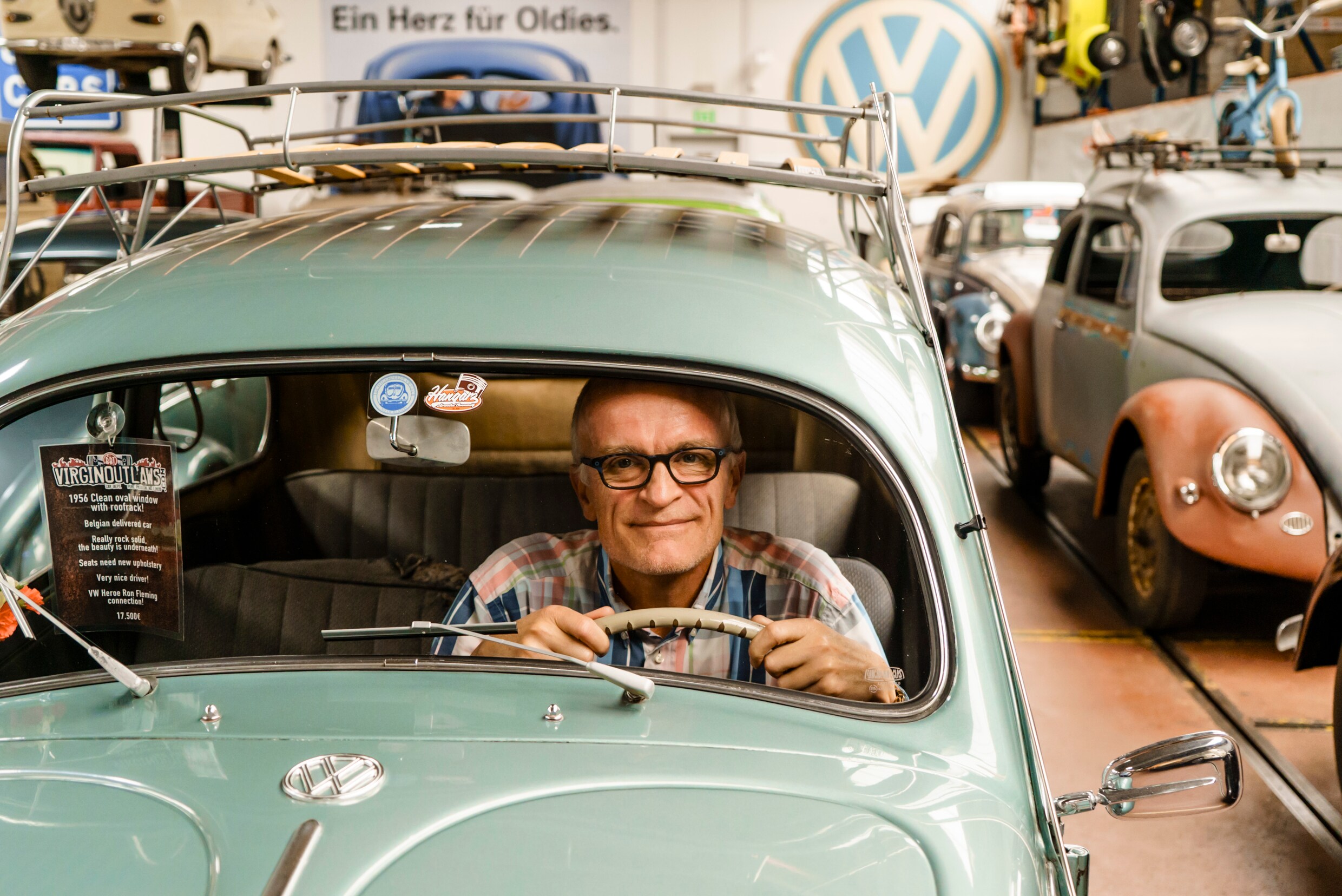 Laatste VW Kever rolt van de band in Mexico, maar bij Bob in Sint-Job ...