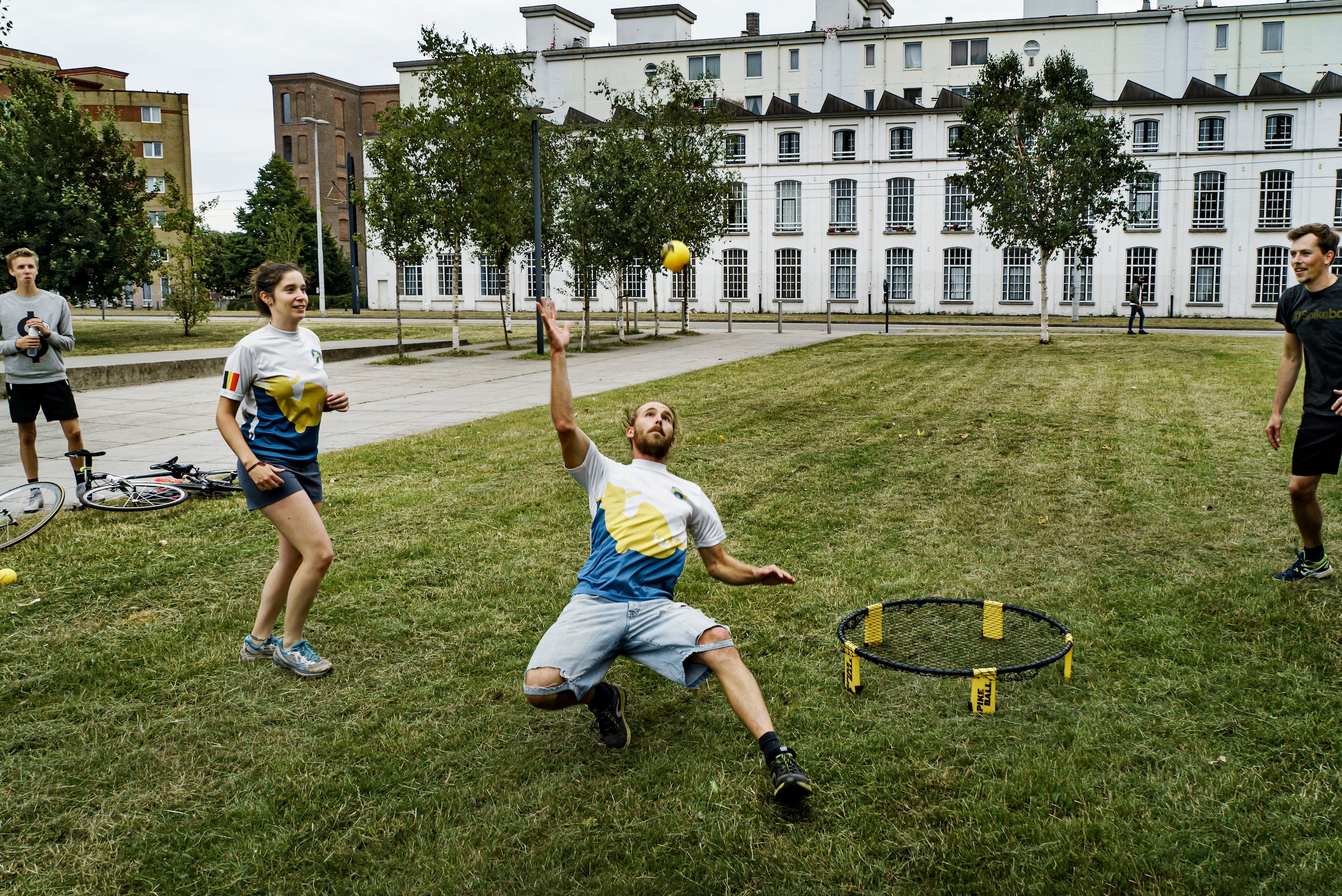 Na de VS, komt Roundnet ook naar België | De Morgen