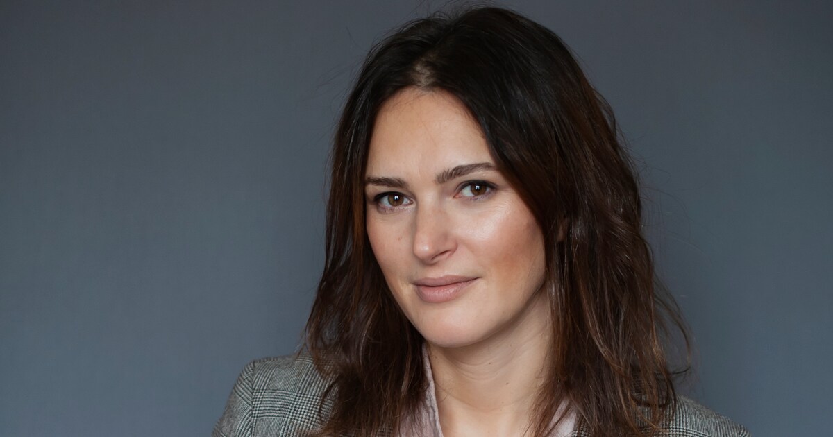 Elizabeth Day: ‘Met Boris Johnson aan het roer is mijn boek er alleen ...