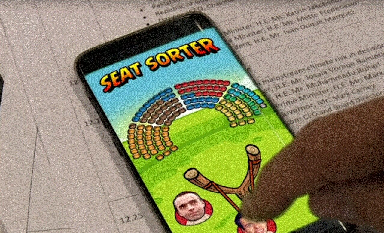 ‘De ideale wereld’ onthult welk spelletje Jan Jambon écht speelde in het Vlaams Parlement | De ...