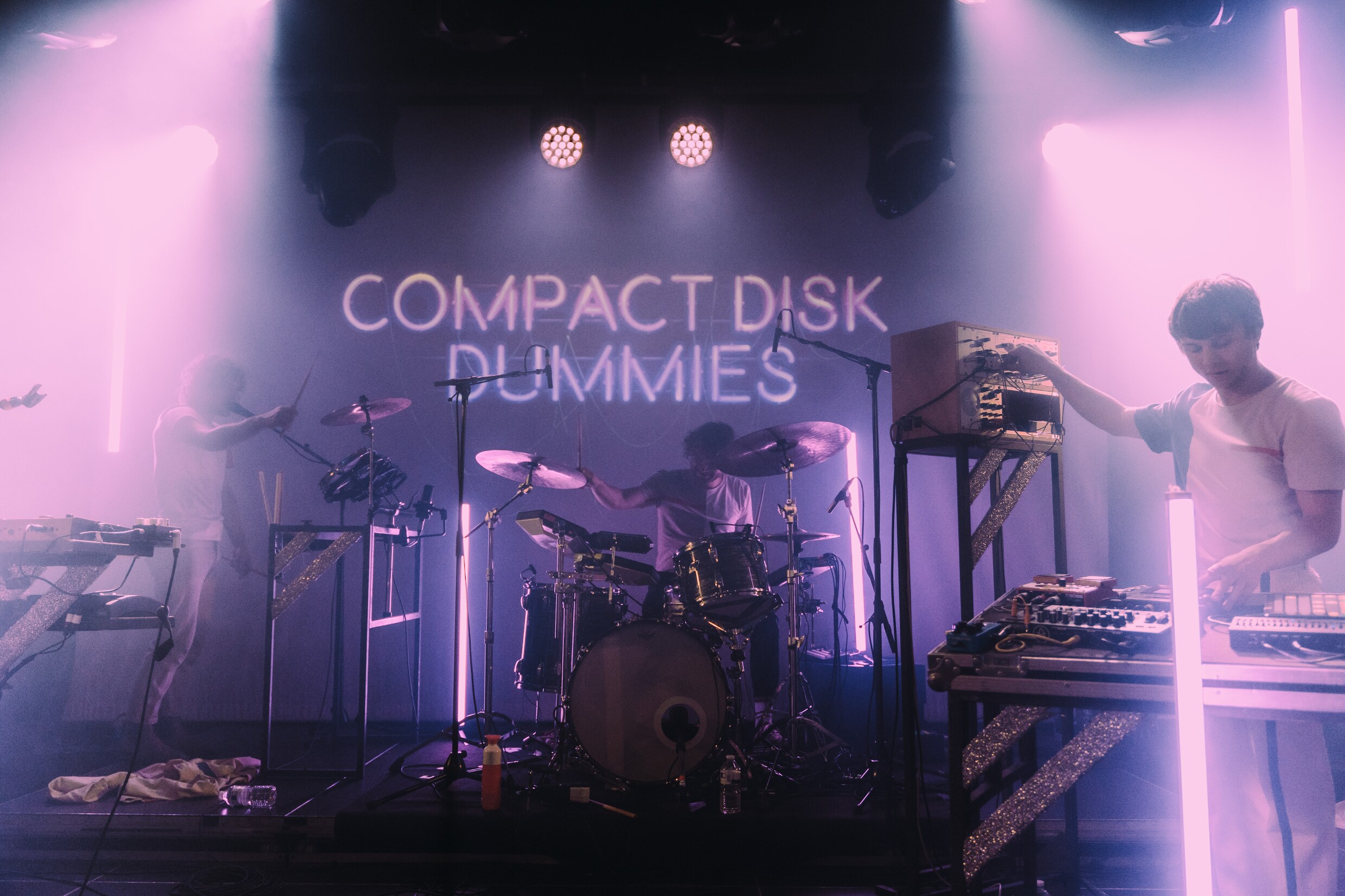 Compact Disk Dummies in AB: dat heet dan aan flarden spelen ★★★★☆ | De ...