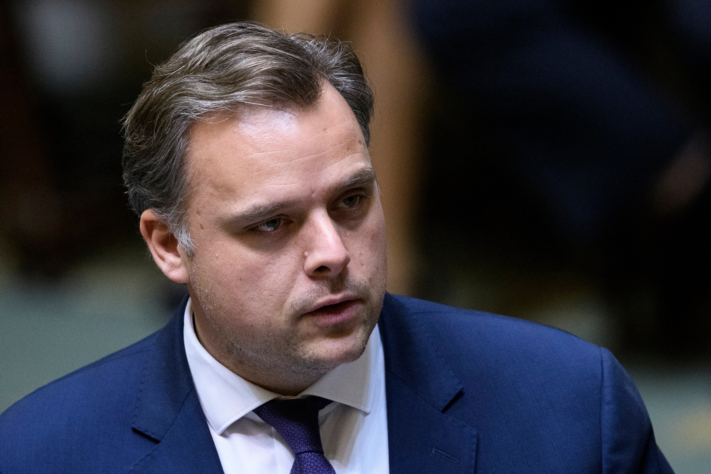 De Backer wil na de piek Belgen testen die werk willen hervatten | De ...