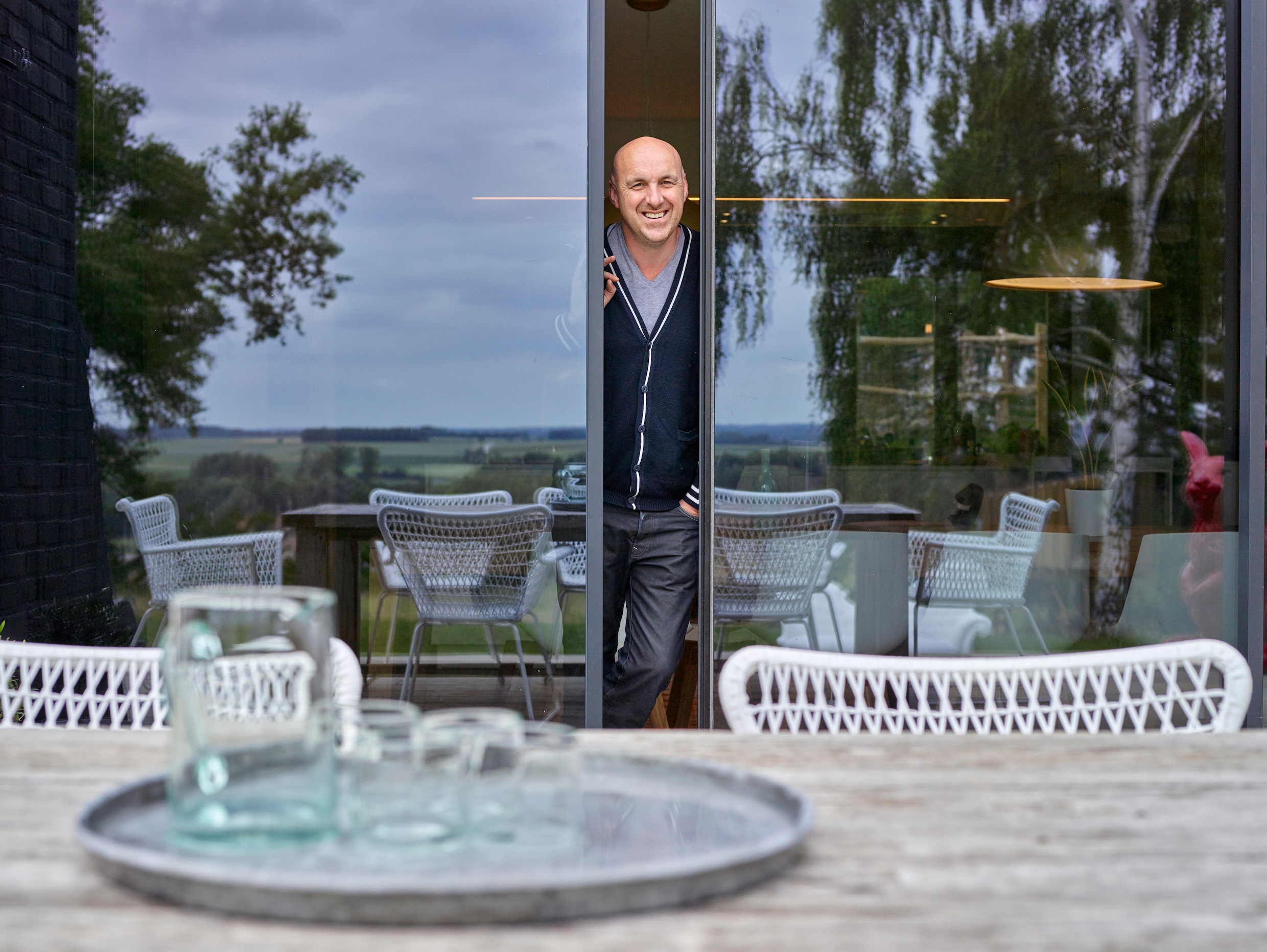 De kunst van het herhalen: zo blijven kijkers aan hun tv gekluisterd ...