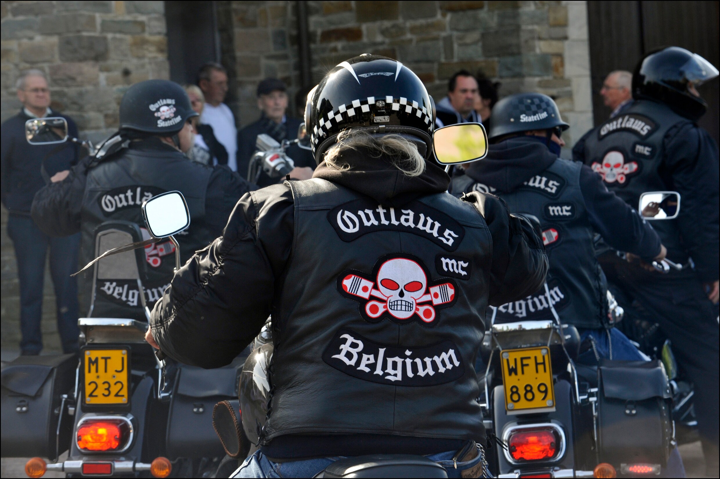 Hells Angels en Red Devils naar rechter na raid op Outlaws | De Morgen