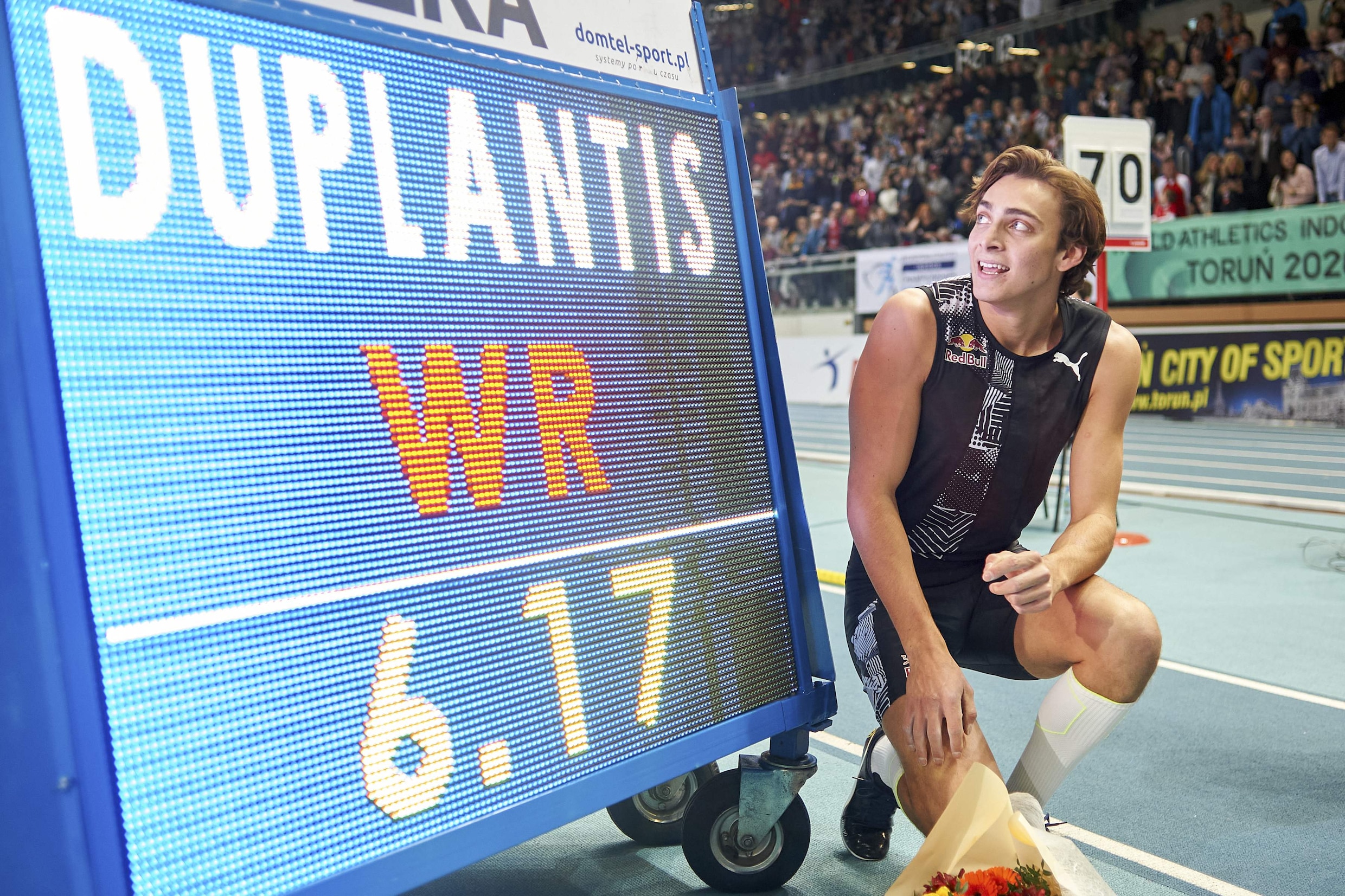 Duplantis verbetert wereldrecord polsstokspringen | De Morgen
