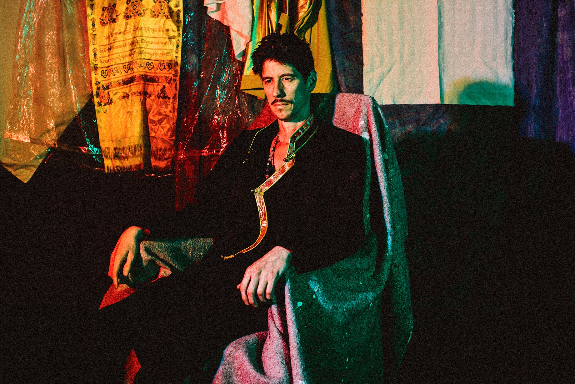 Dijf Sanders ging naar Nepal en kwam terug met een wereldplaat | De Morgen