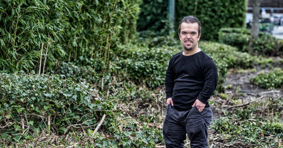 Video over Australisch jongetje met dwerggroei roept pijnlijke ...