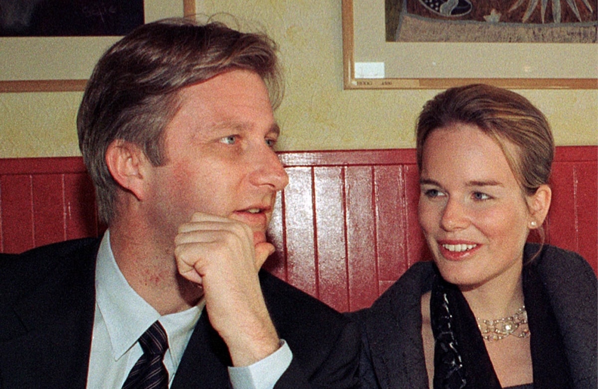 De koning wordt 60: ‘Vermoedelijk heeft hij Mathilde via Marie-Alix ...