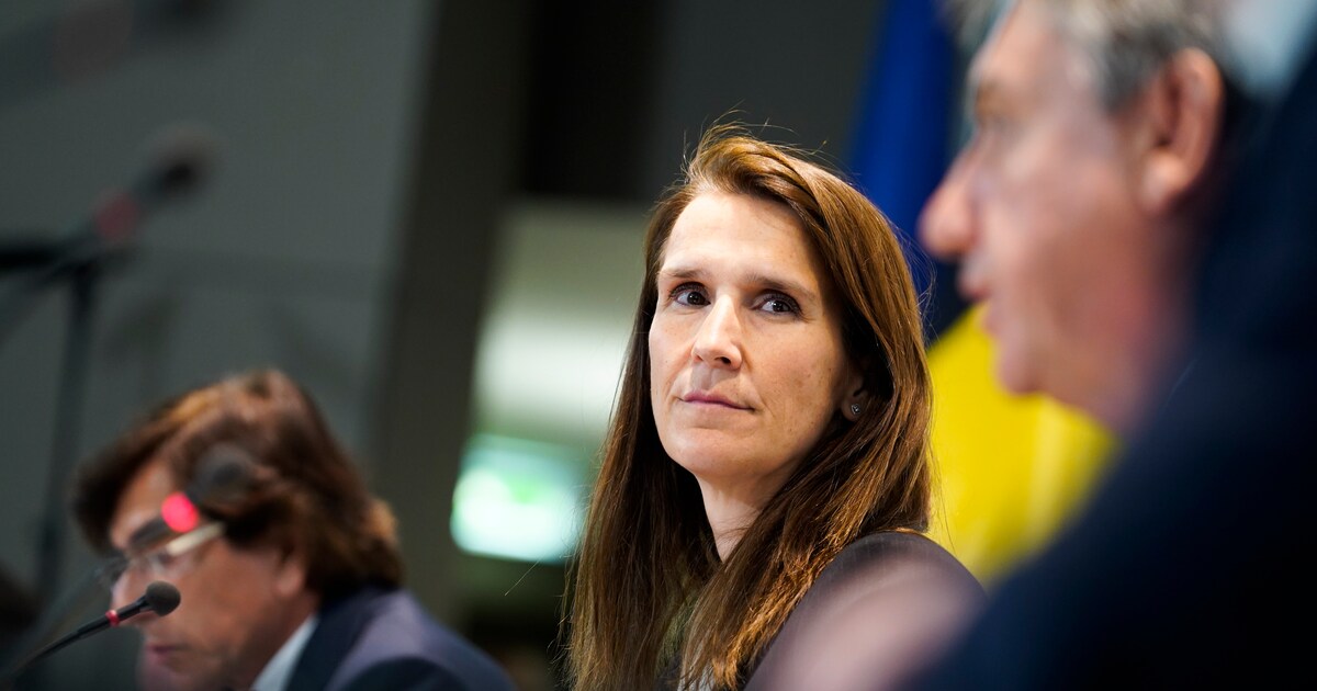 Wilmès: ‘Als je vanaf 4 mei een wandeling wil maken met twee vrienden ...