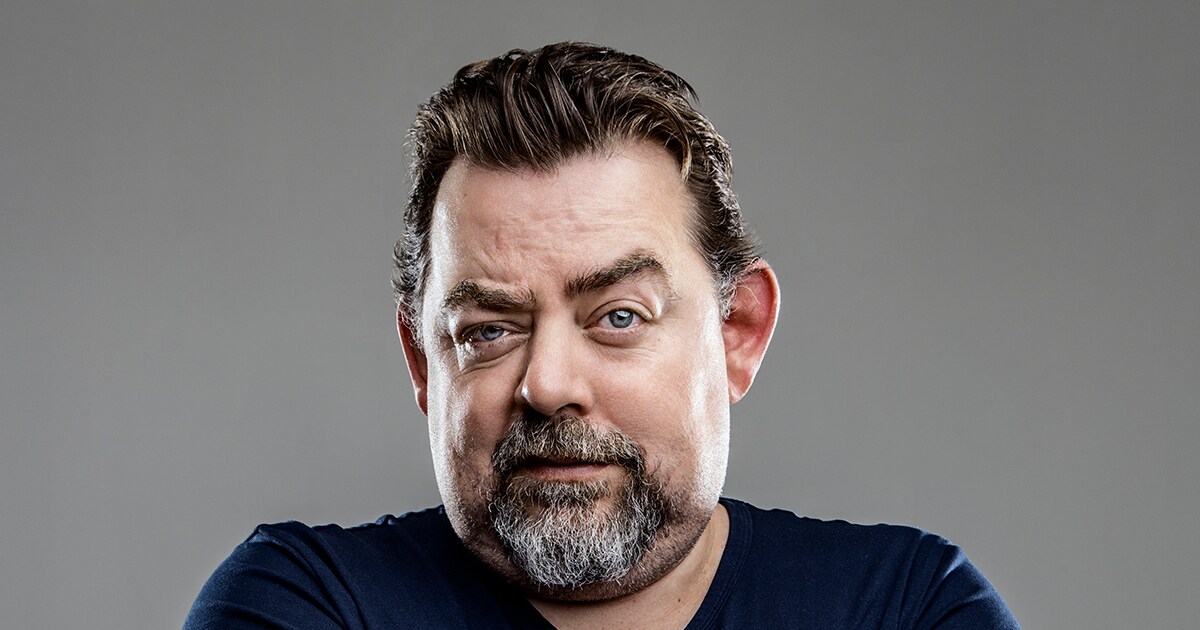 In ‘Latin Lover’ komt Jeron Dewulf met succes uit de container als ...